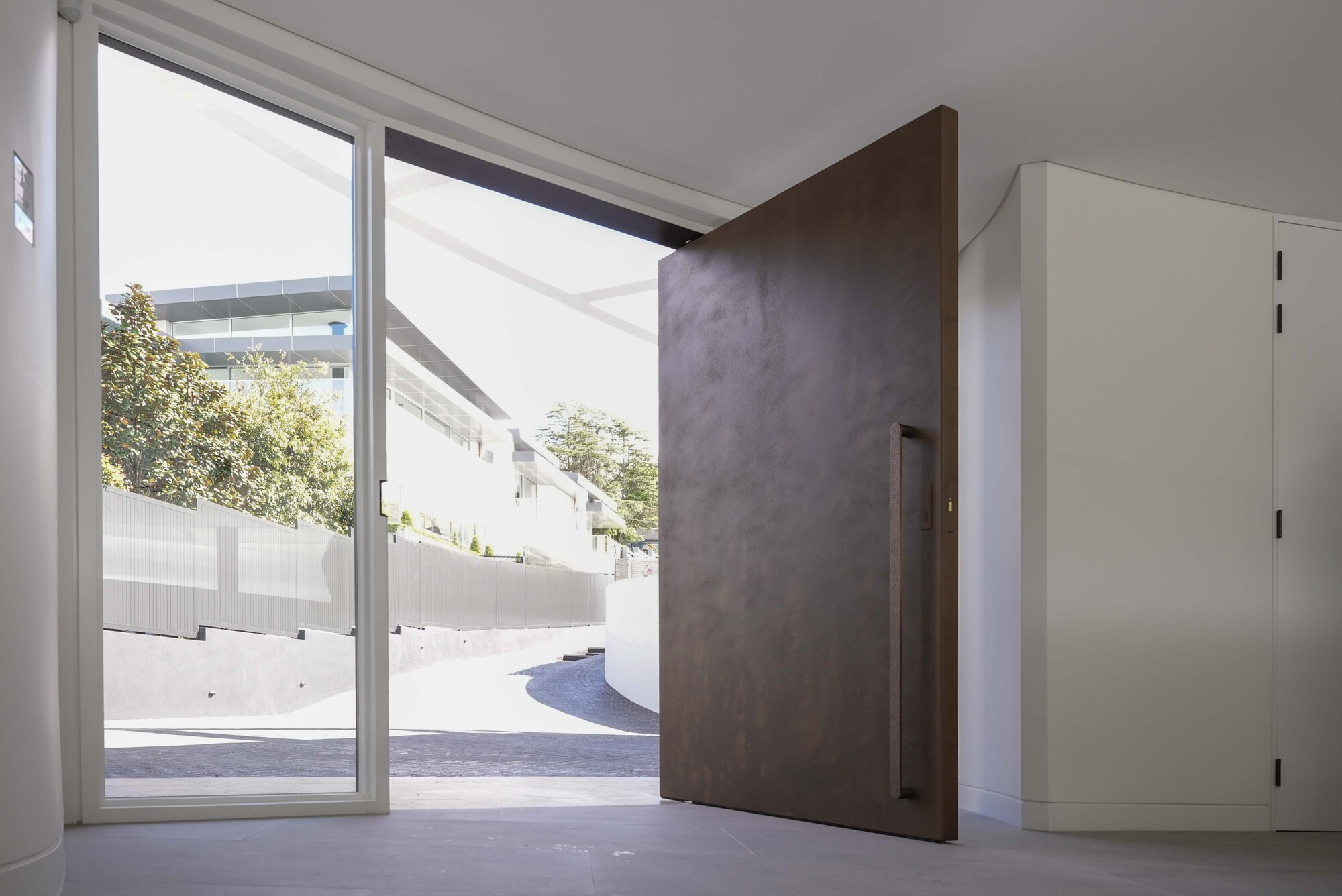 Gallery of Opening Up / Ultimate Doors and Joinery: The Art of Making a ...