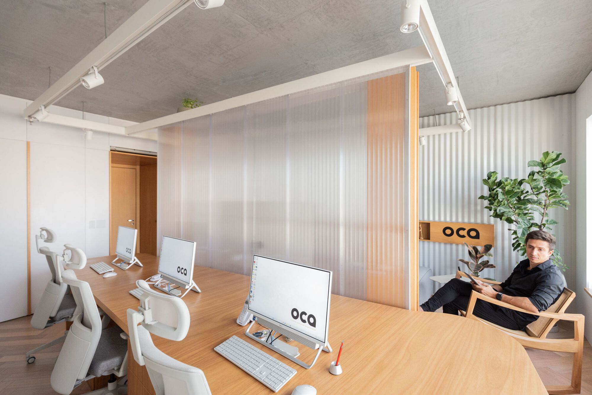 Gallery of OCA Office Headquarters 03 / Oficina Conceito Arquitetura - 9
