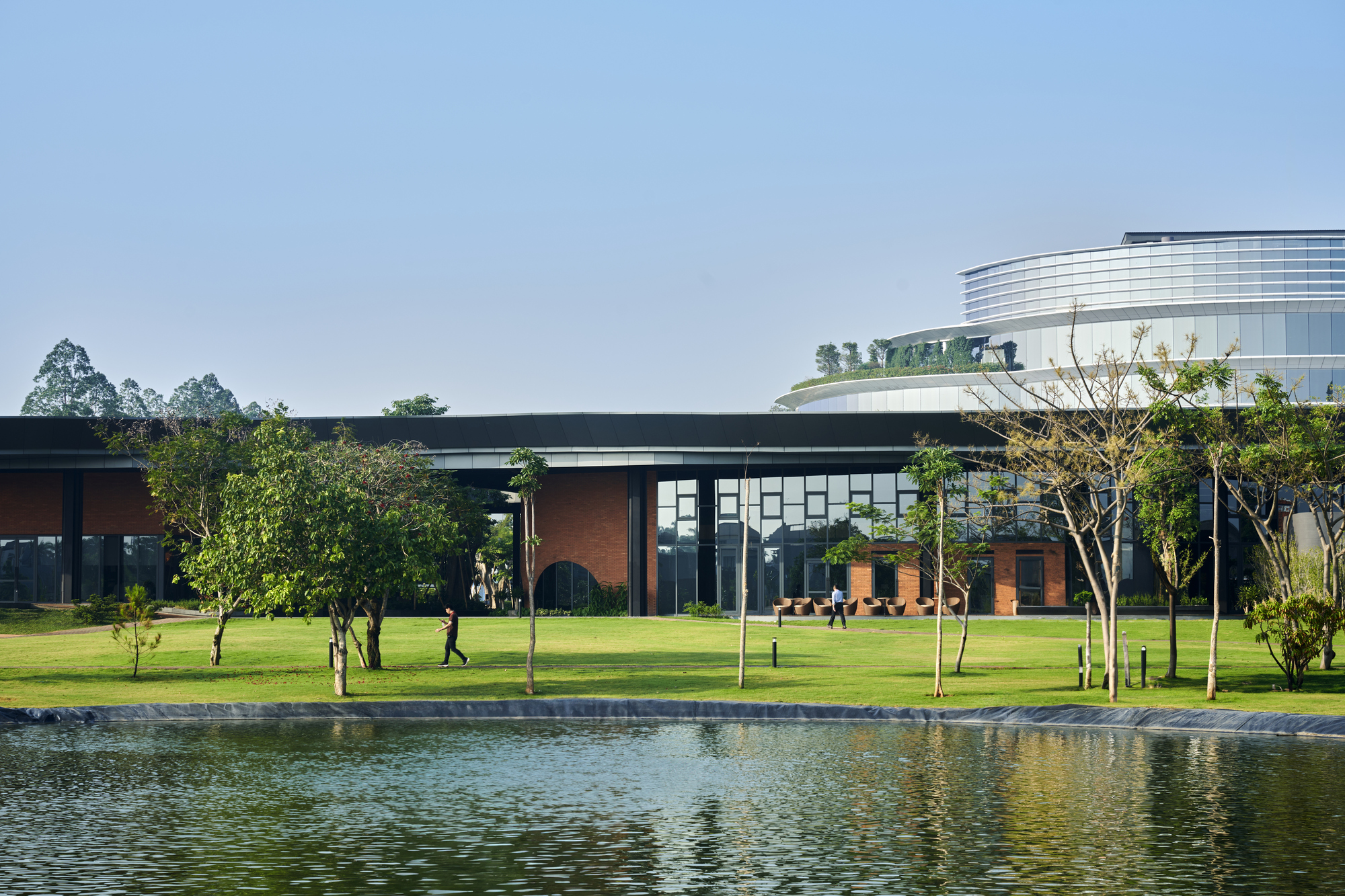 Gallery of Mayora Head Office Canteen / Lex and Architects - 5