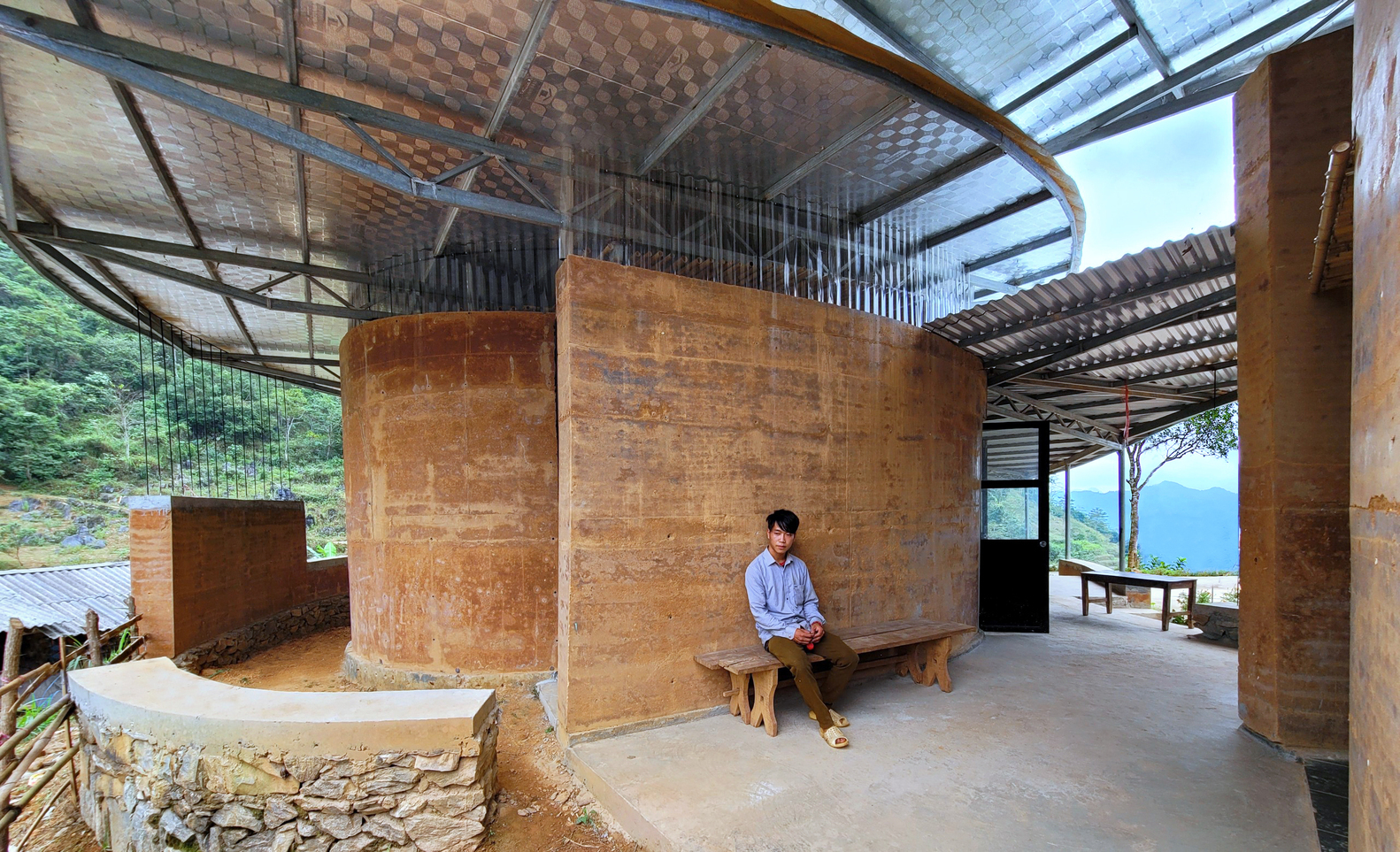 Gallery of Local Colors in Rammed Earth Construction: 50 Projects ...