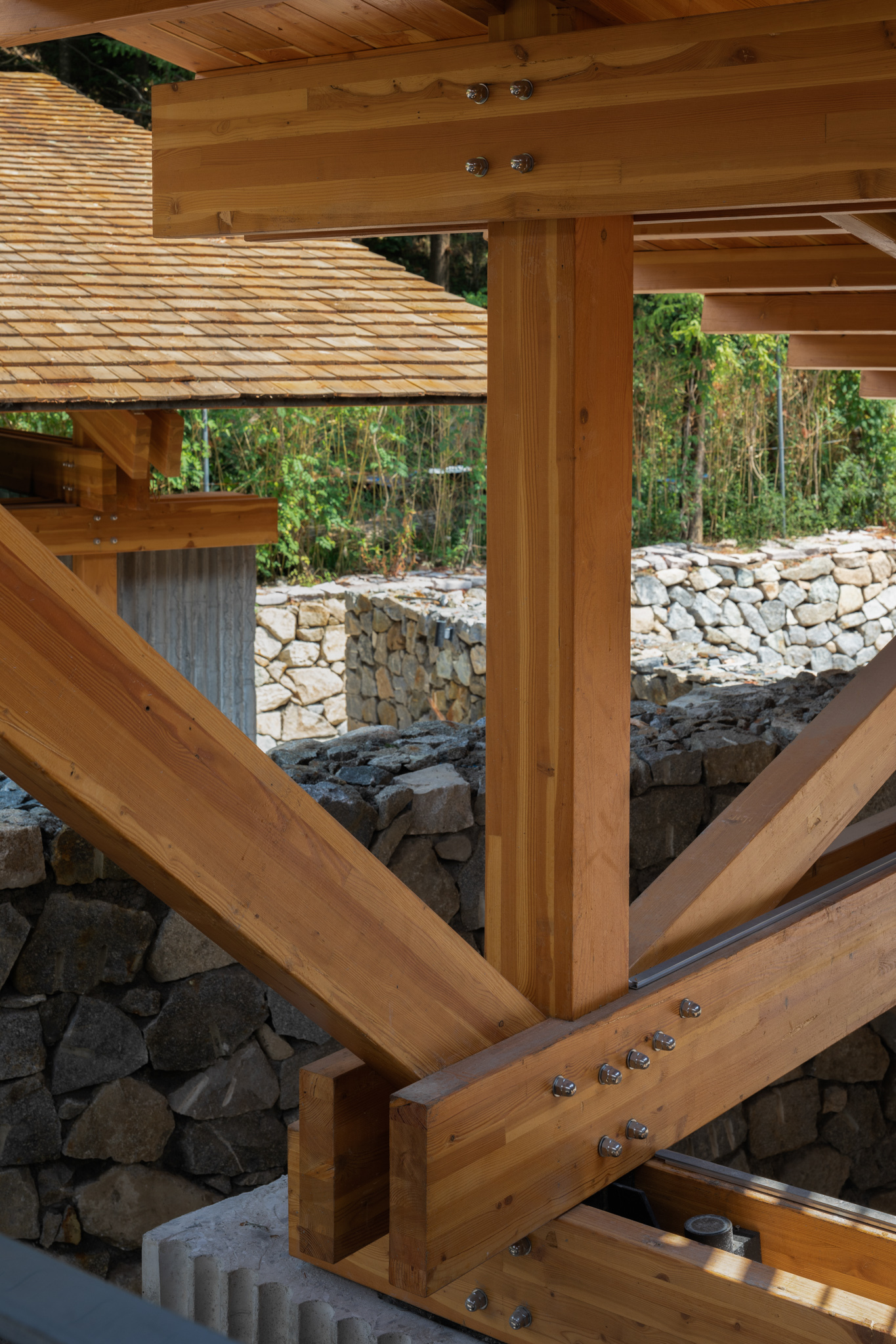 Gallery of Multifunctional Service Center of Liuba Mountain Scenic Area ...