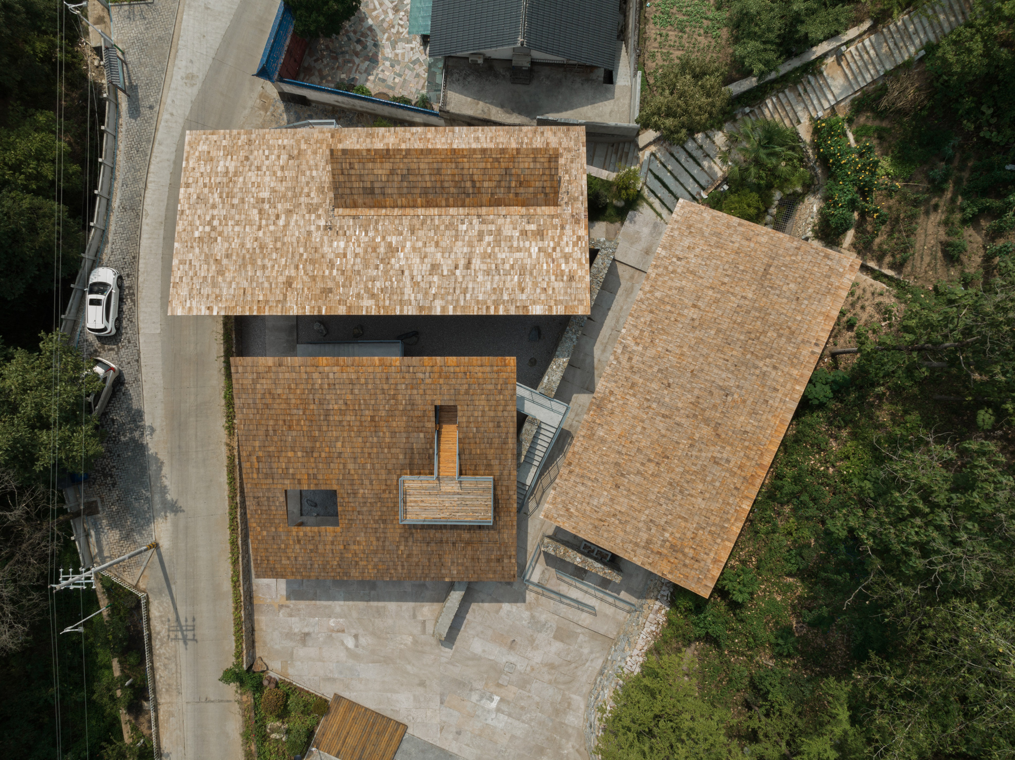 Gallery of Multifunctional Service Center of Liuba Mountain Scenic Area ...