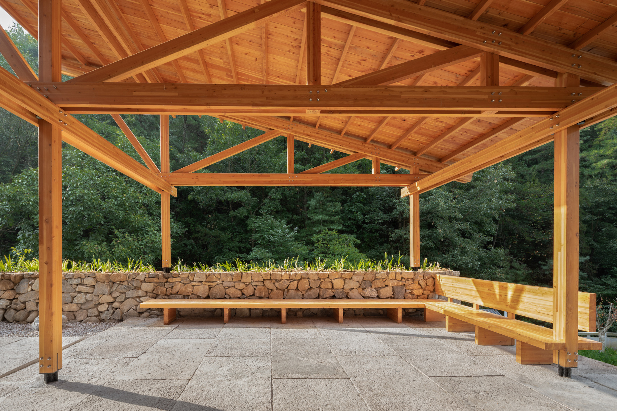 Gallery of Multifunctional Service Center of Liuba Mountain Scenic Area ...