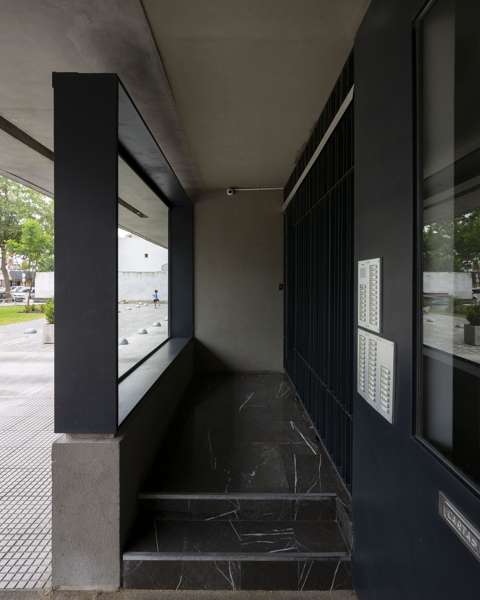 Galería de Edificio Donado 1655 / ESHH Arquitectura - 14