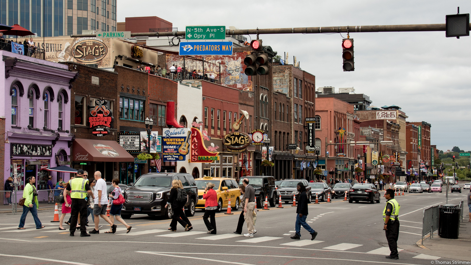 Gallery of The Strategic Use of Color in Environmental Graphic Design - 9