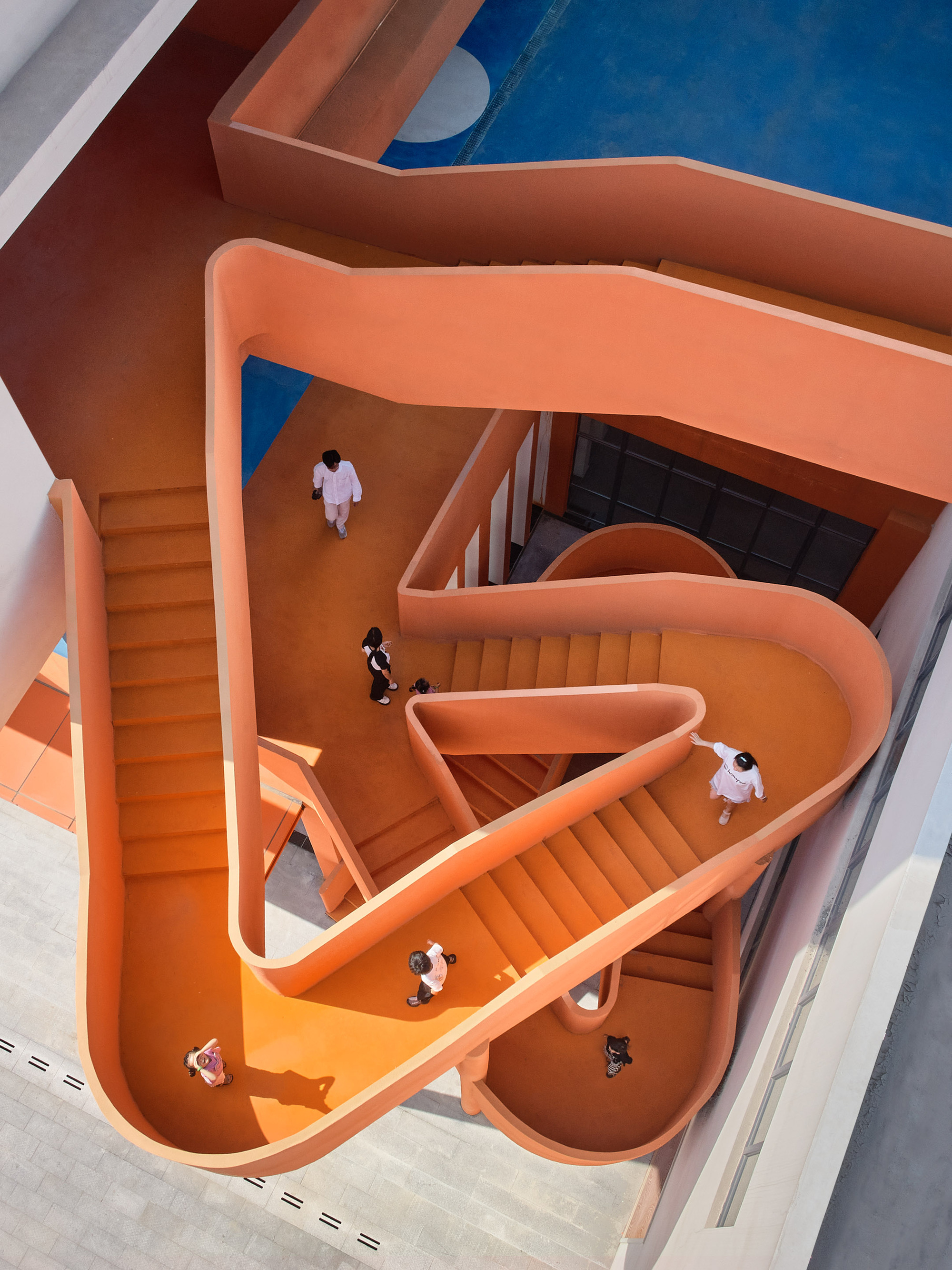 Gallery of Pony School / L&M Design Lab - 23