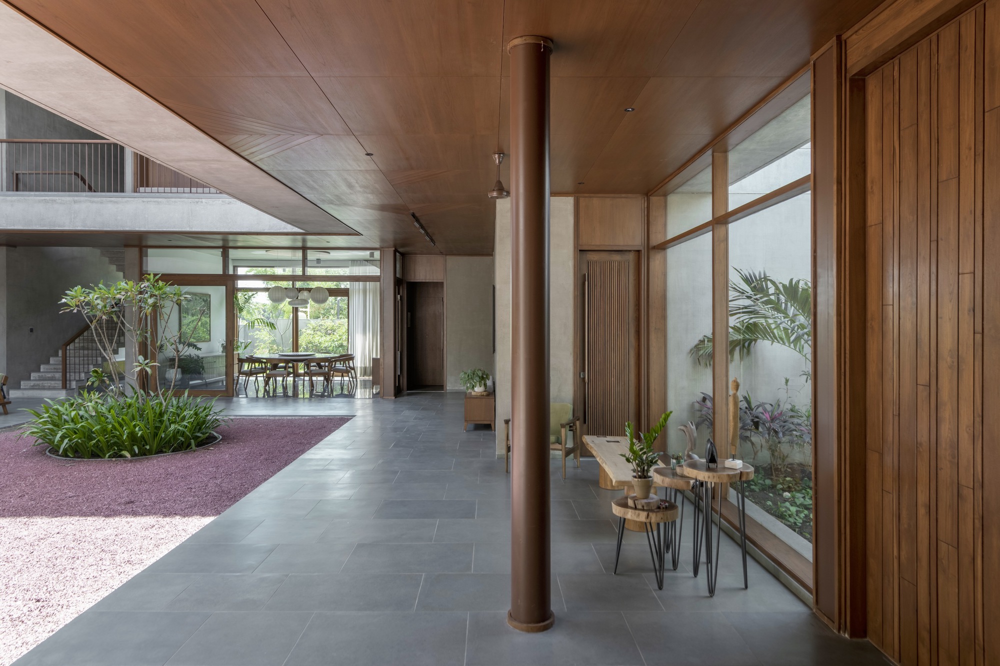 Gallery of The Monolithic House / MODO Designs - 20