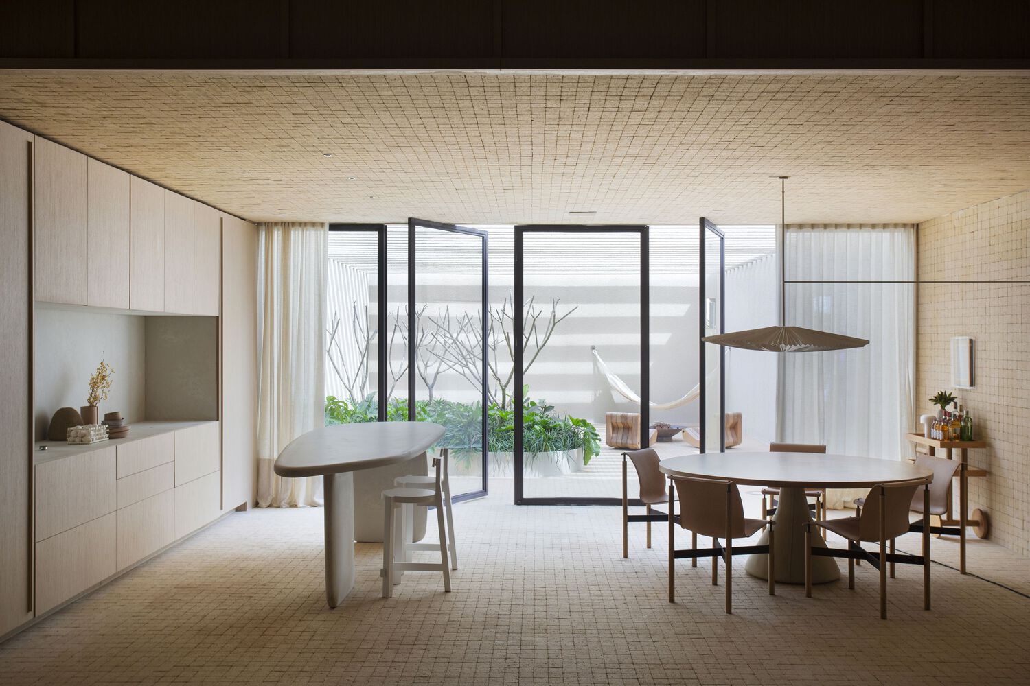Gallery of Circles in Interior Design: 27 Projects that Embrace ...