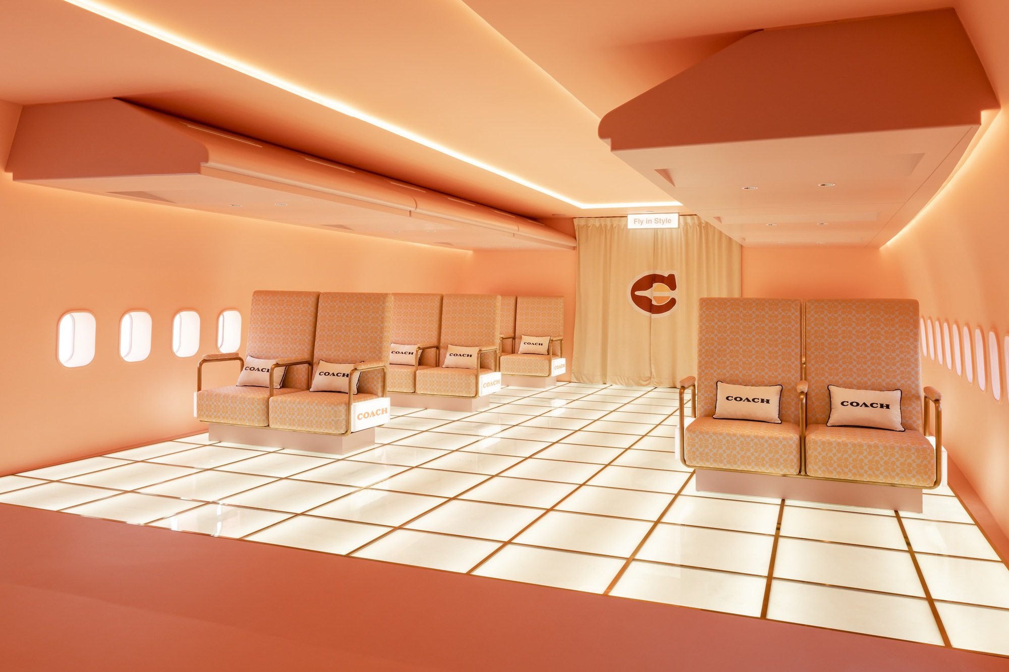 Galería de Tienda y cafetería Coach Airways / Spacemen Studio + Coach ...