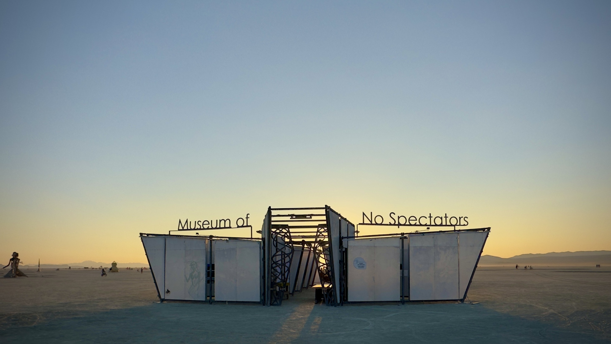 Gallery of Museum of No Spectators / John Marx + J Absinthia Vermut - 8