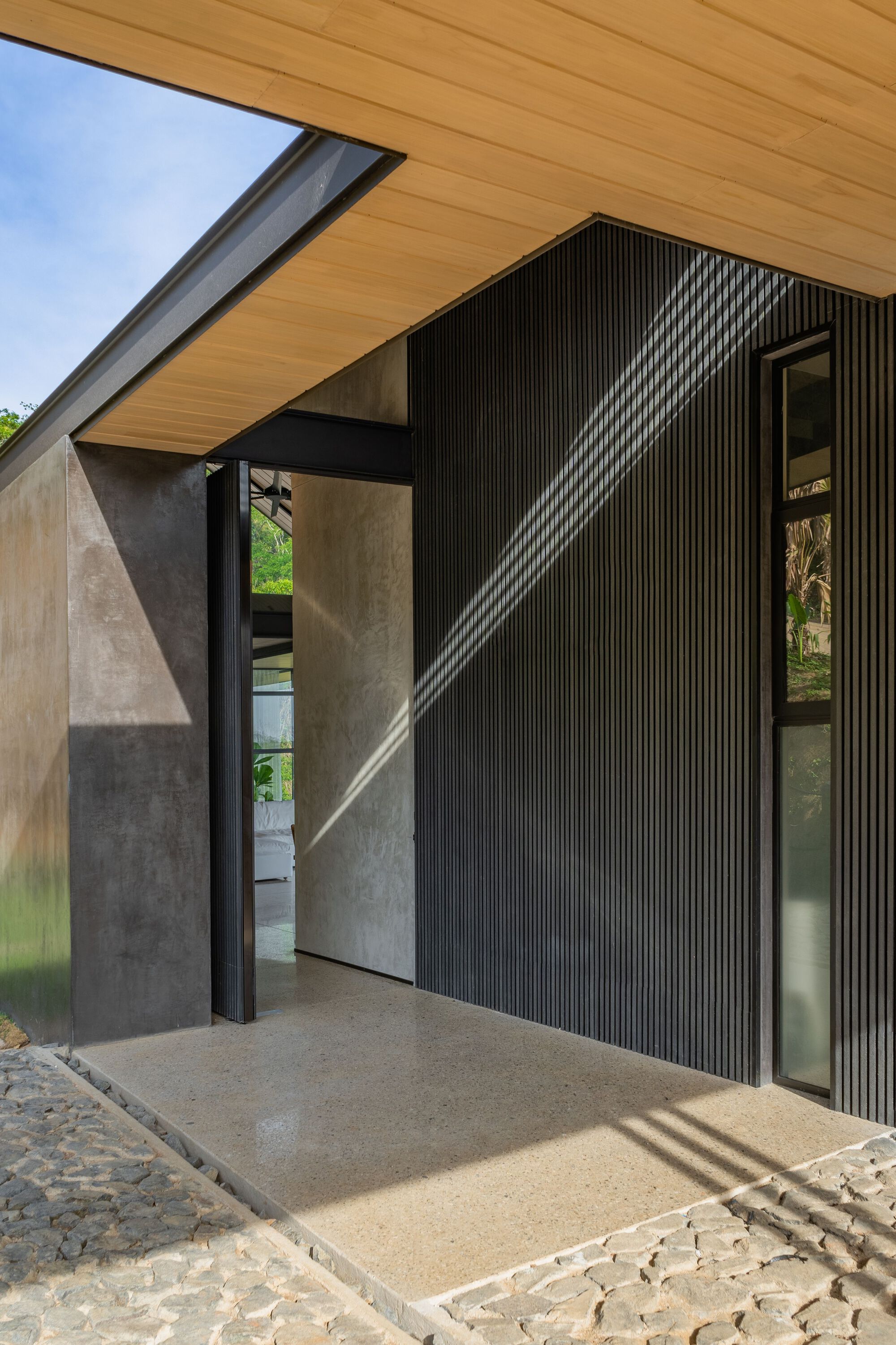 Galería de Casa steady as we go / QBO3 Arquitectos - 8