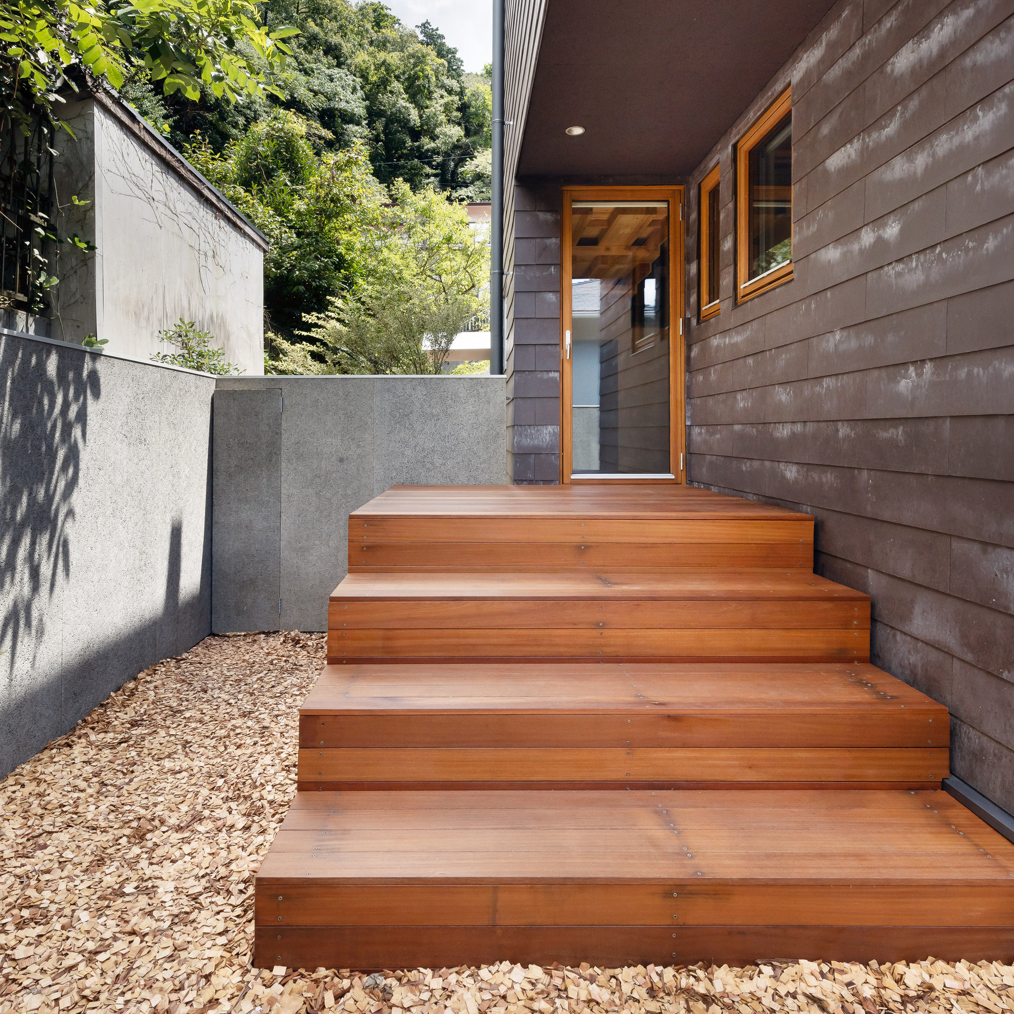 Gallery of A Cat Tree House / Tan Yamanouchi & AWGL - 19