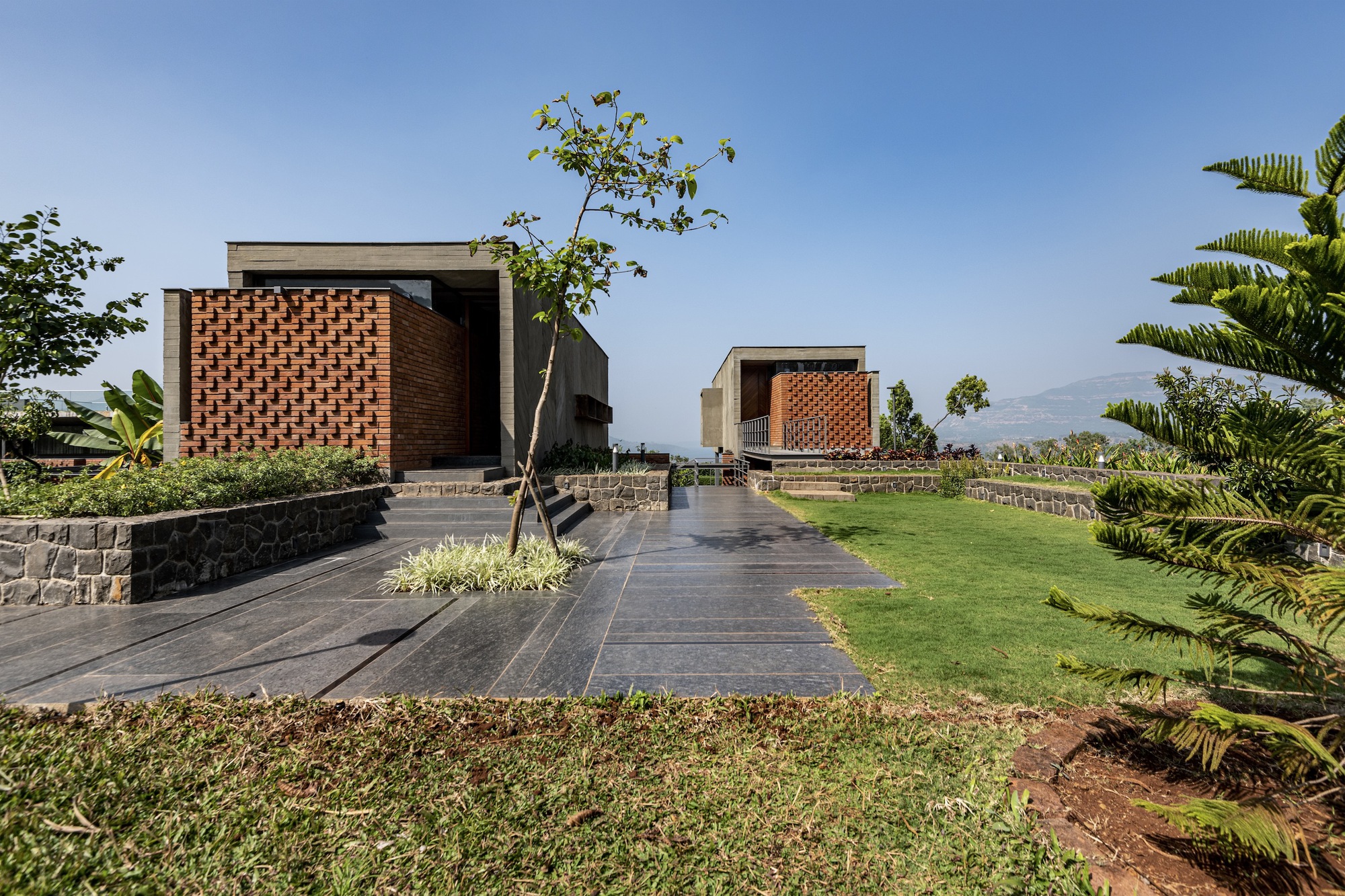 Galería de Casa de fin de semana en Maale / Studio Roots - 8