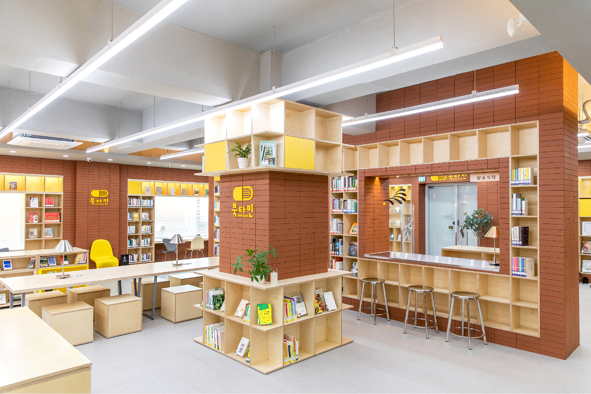 Gallery of The Red Brick Library / G/O Architecture - 8