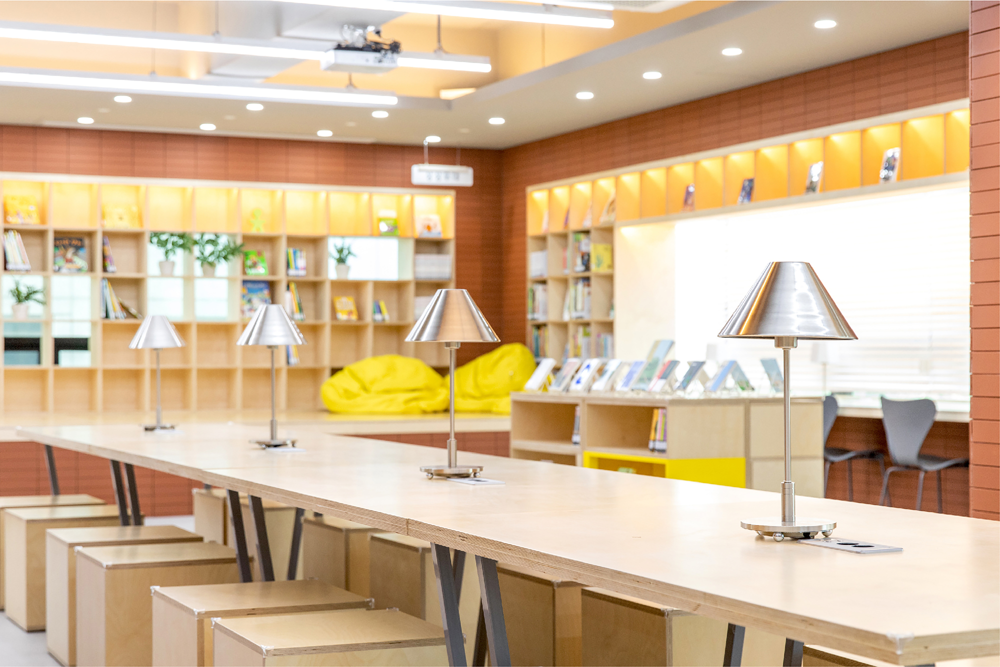 Gallery of The Red Brick Library / G/O Architecture - 23