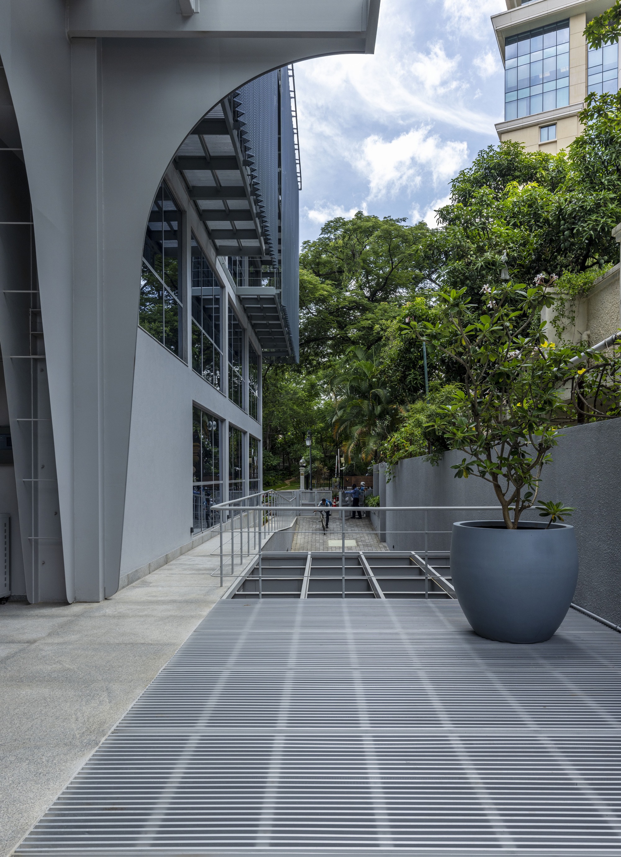 Gallery of ICP Brunton Central / Mathew and Ghosh Architects - 8