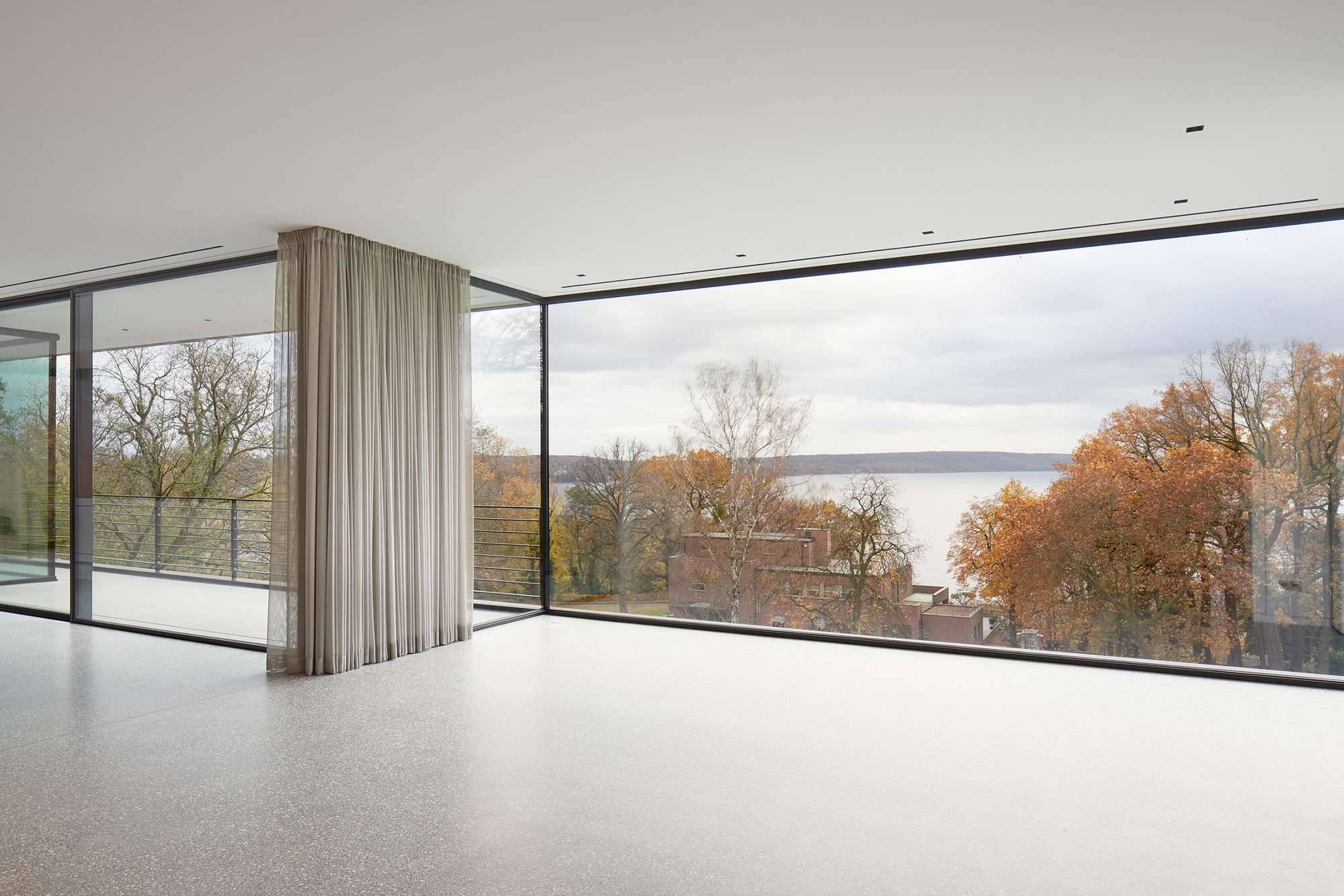 Gallery of A Maximum Sliding Window: Redefining Transparency and ...