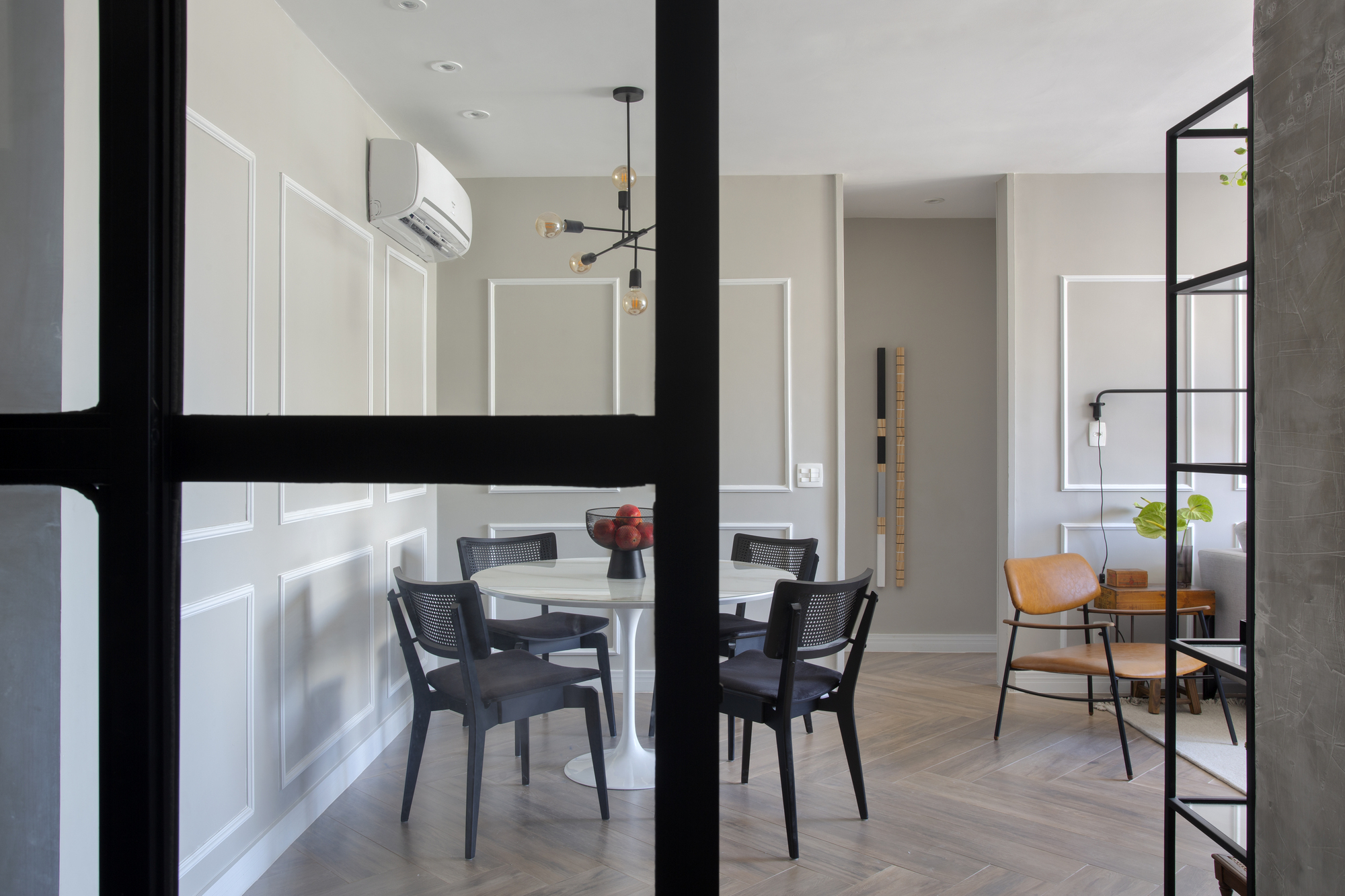 Gallery of Wooden Surfaces in Brazilian Homes: Exploring Patterns and ...