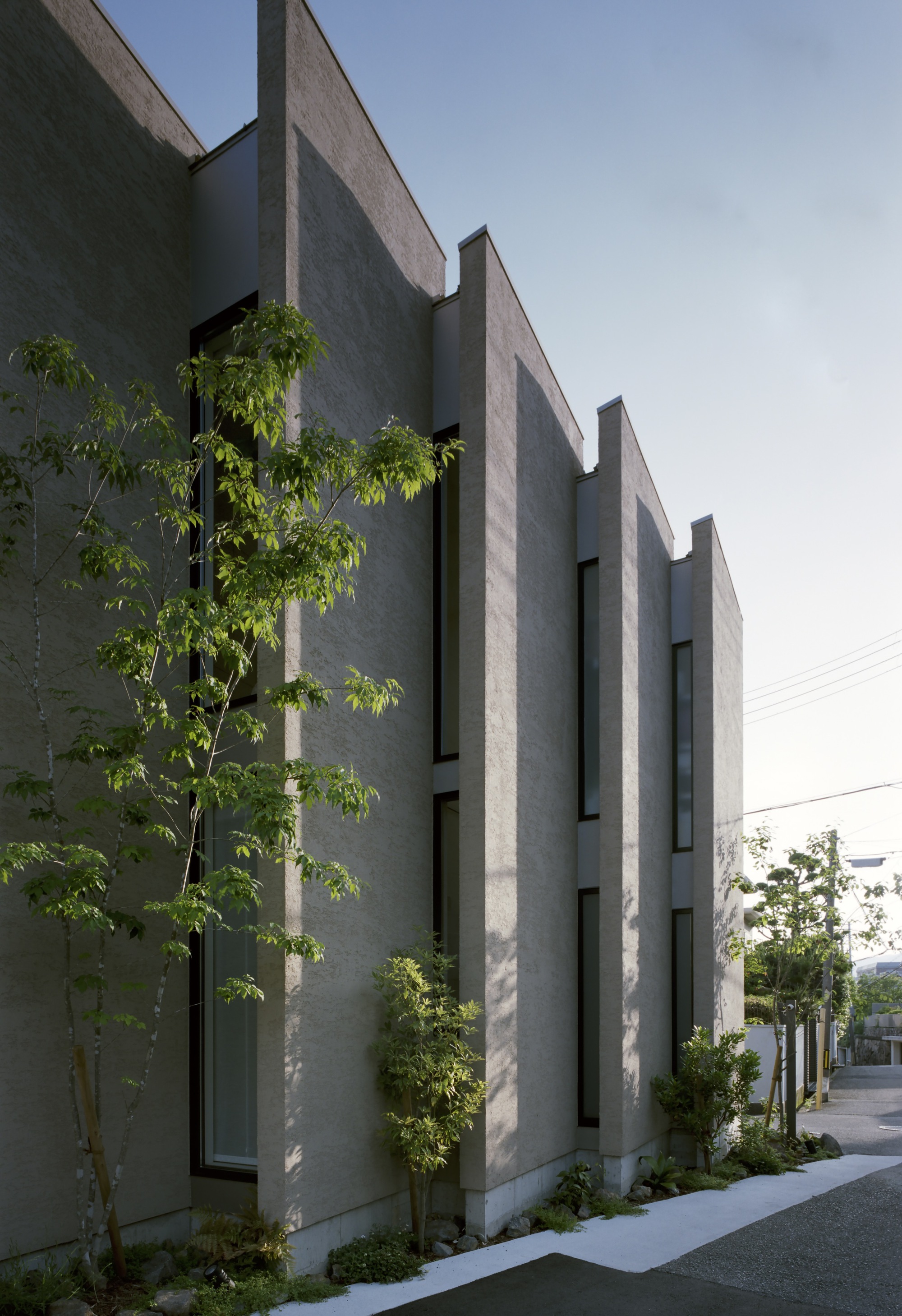 Gallery of House in Okamoto / FujiwaraMuro Architects - 7