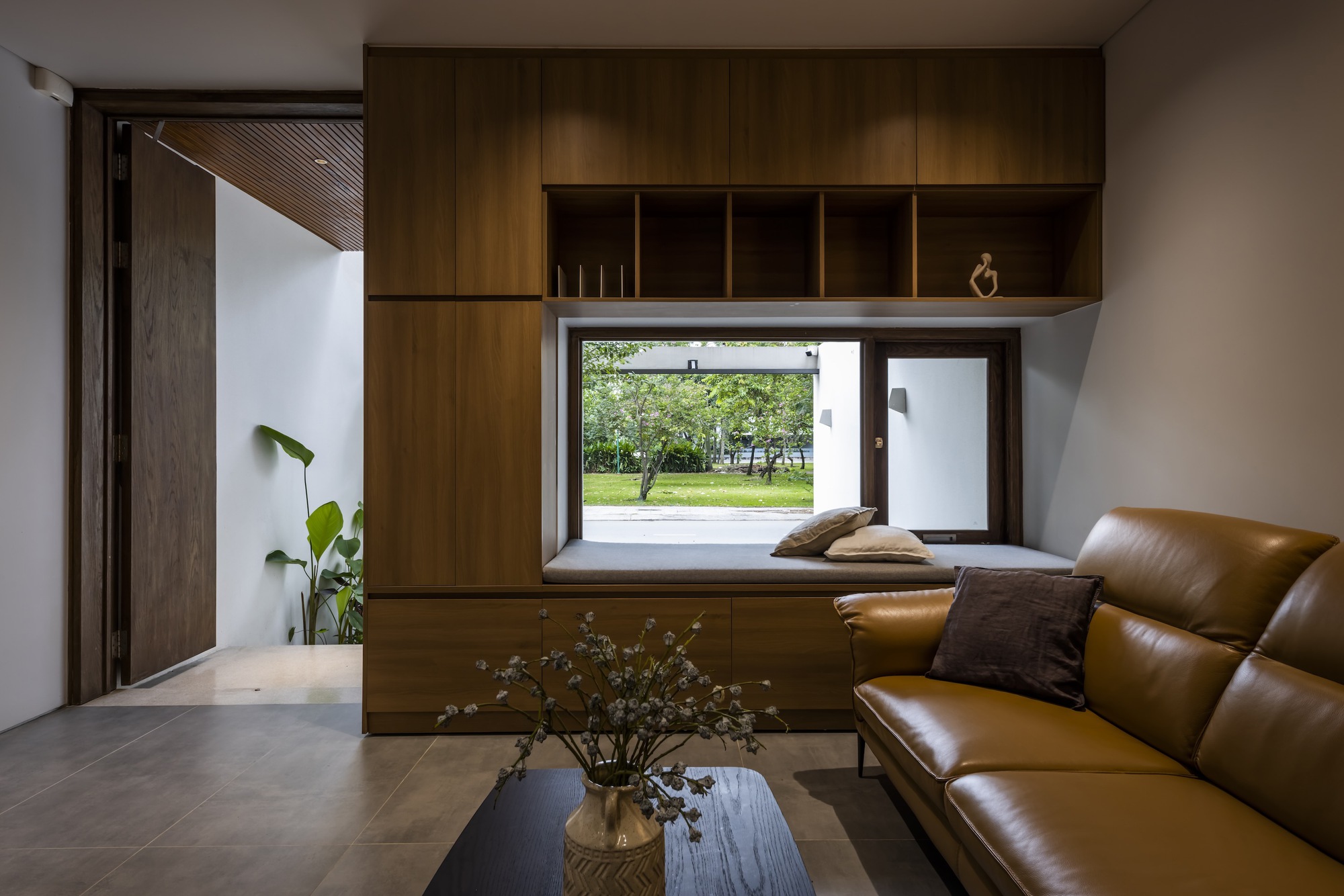Gallery of R07 House / 23o5Studio - 7