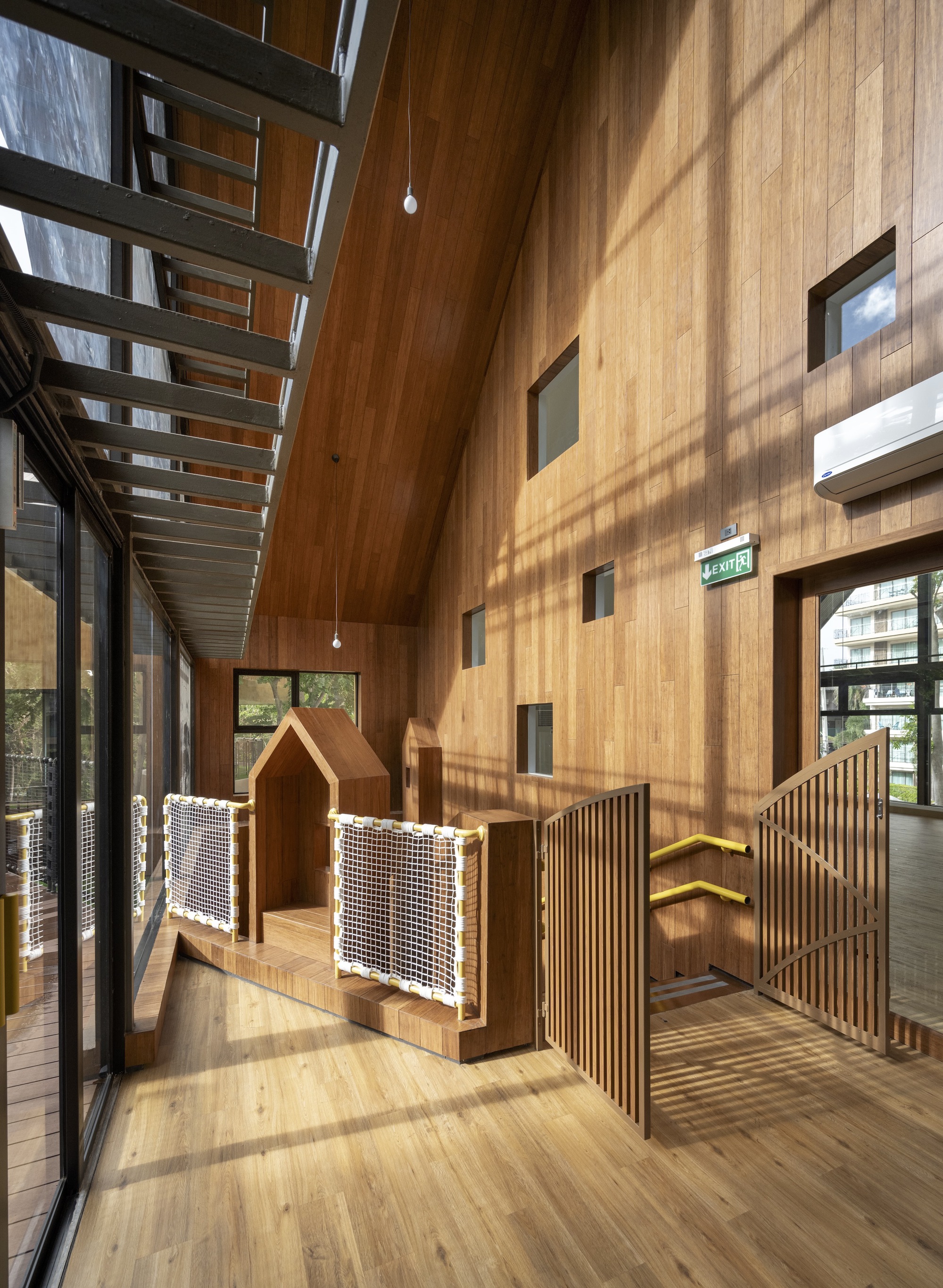 Galería de Escuela Internacional Lovell / Plan Architect - 16