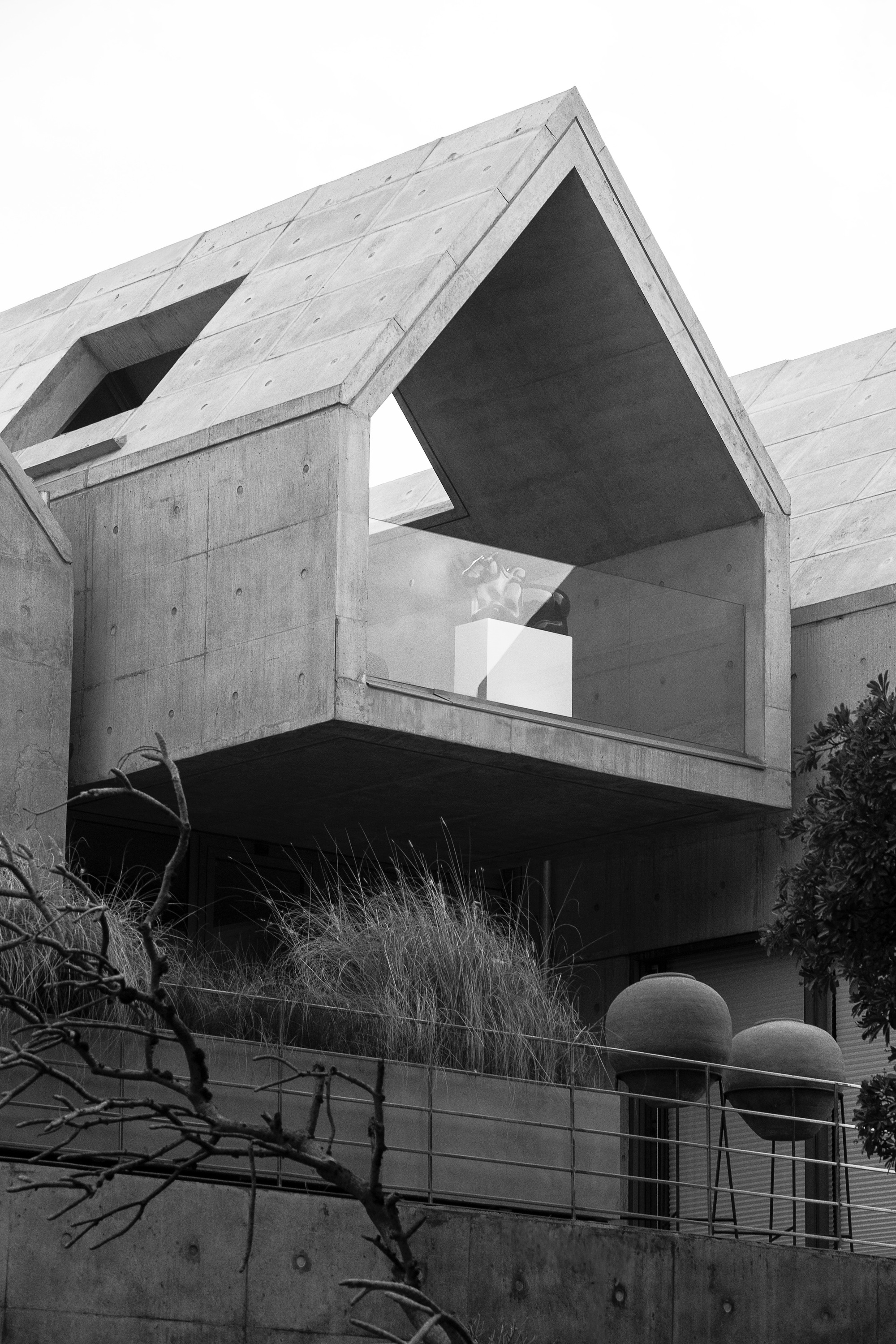 Gallery of The Prism House / Matra Architects & Rurban Planners - 21