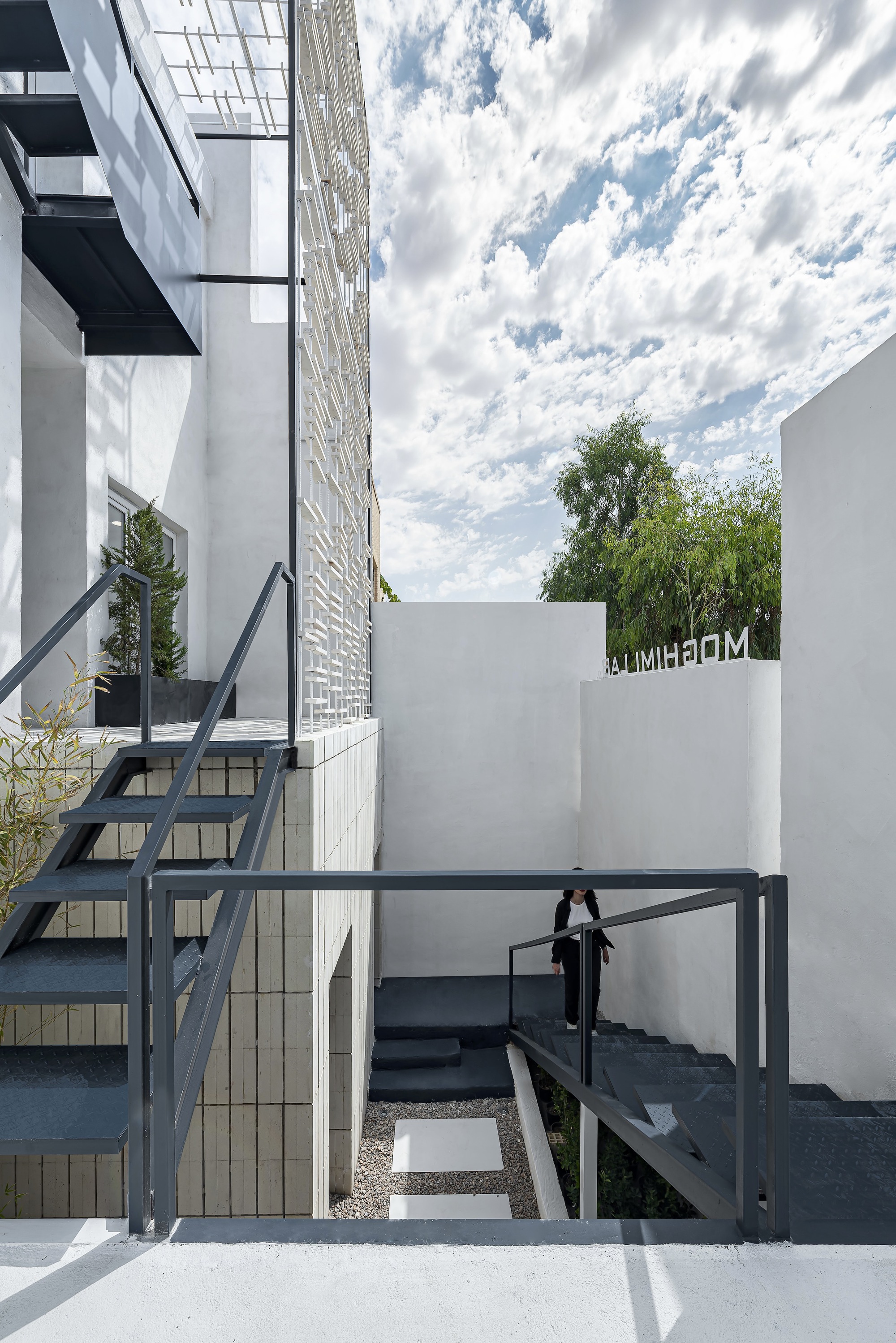 Gallery of Urban Discourse Machine, Dr.Moghimi's Laboratory / Darkefaza ...