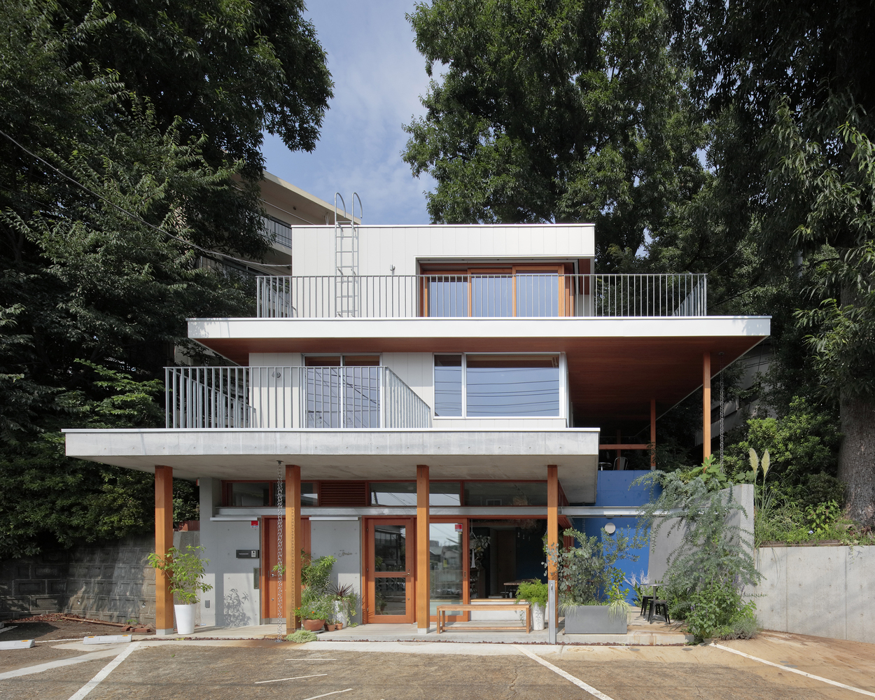 Gallery of TAKAASHIROU House and Pastry Shop / Meguro Architecture ...