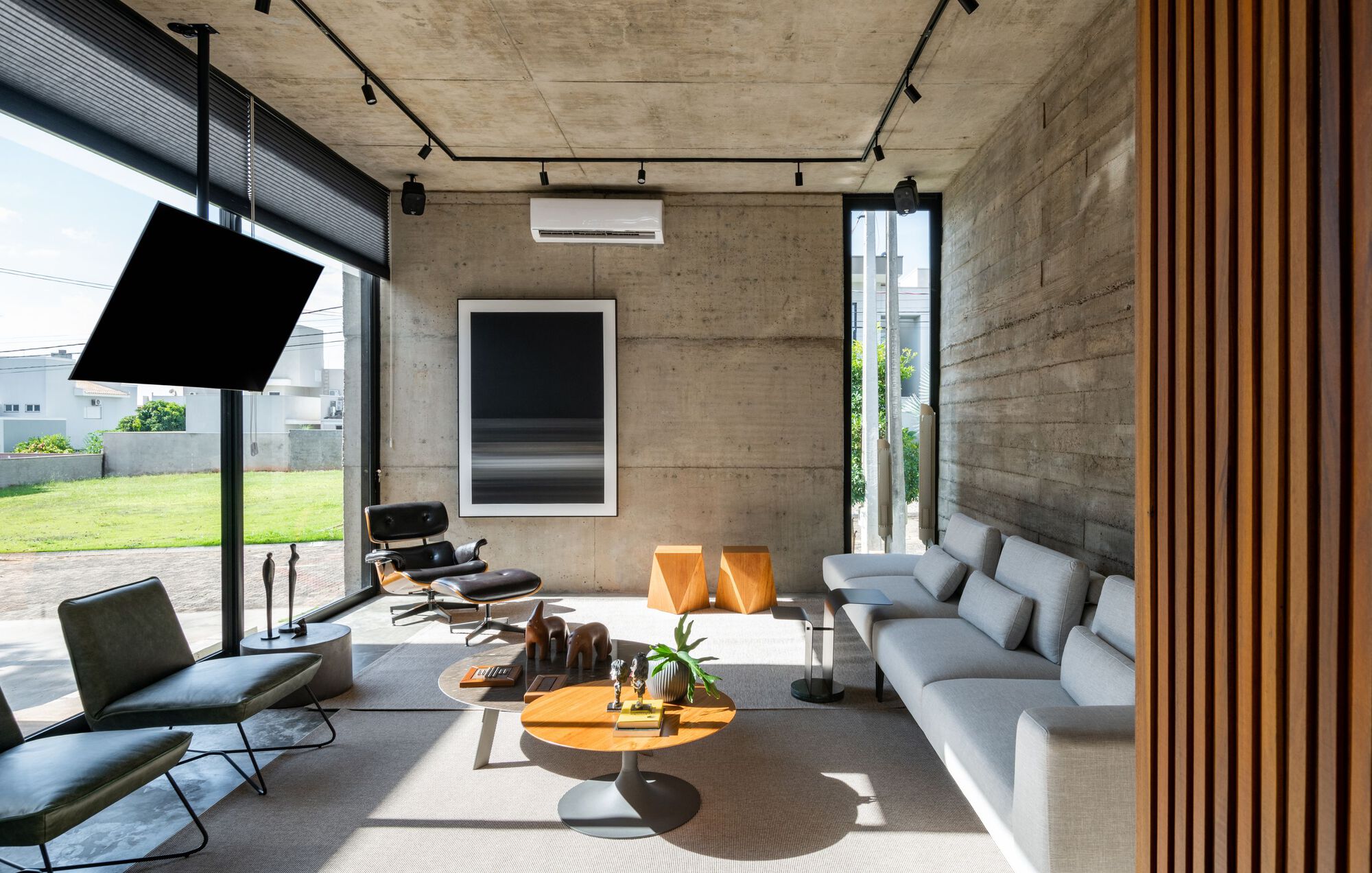 Gallery of Patio House / Caio Persighini Arquitetura - 18