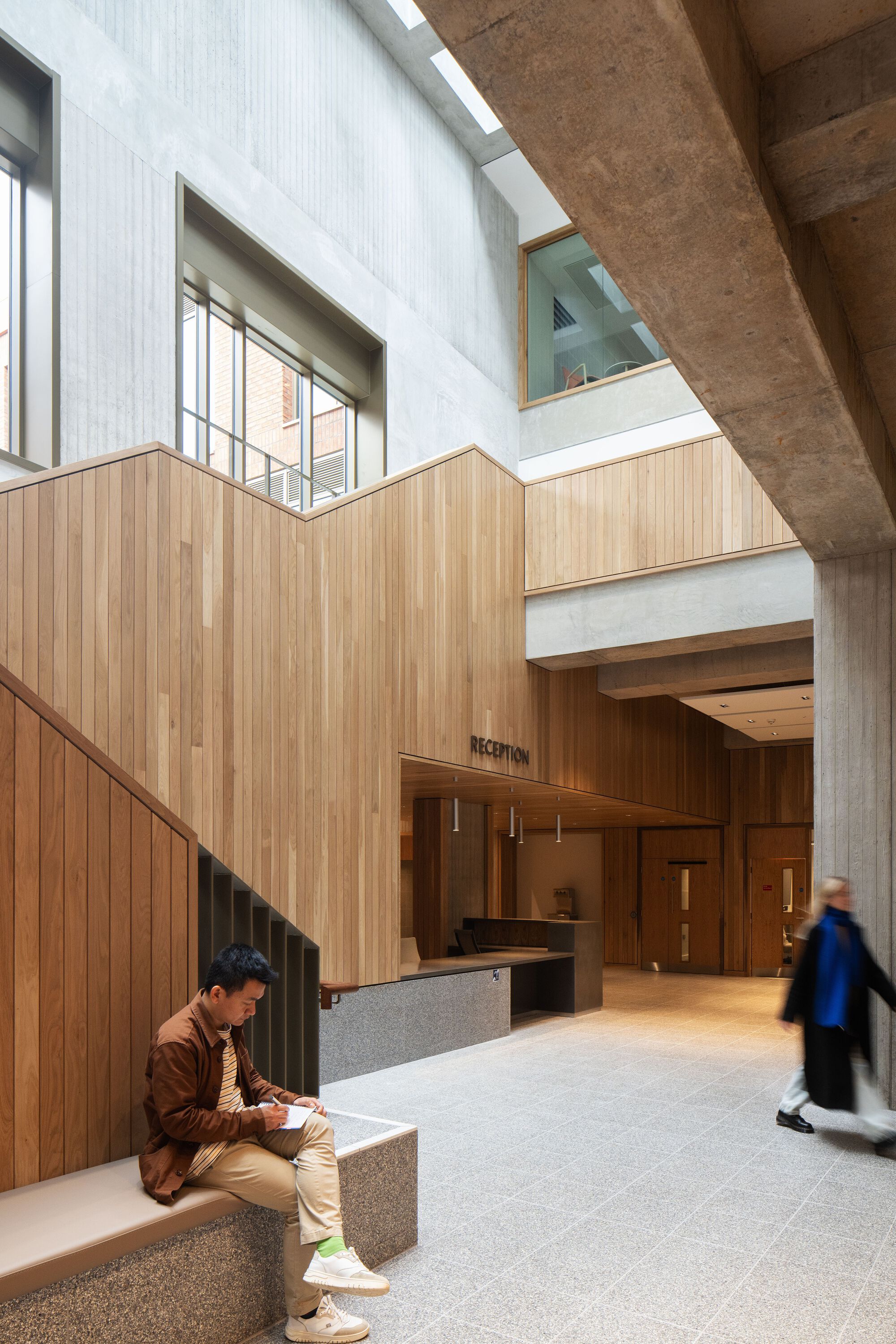 Gallery of Queen’s Business School / TODD Architects - 10