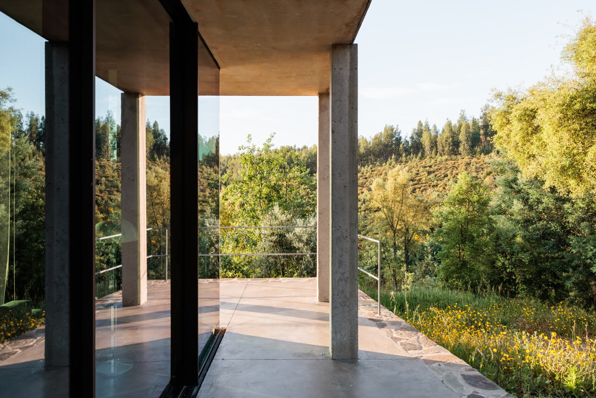 Gallery of Hypostyle House / Miguel Marcelino - 11
