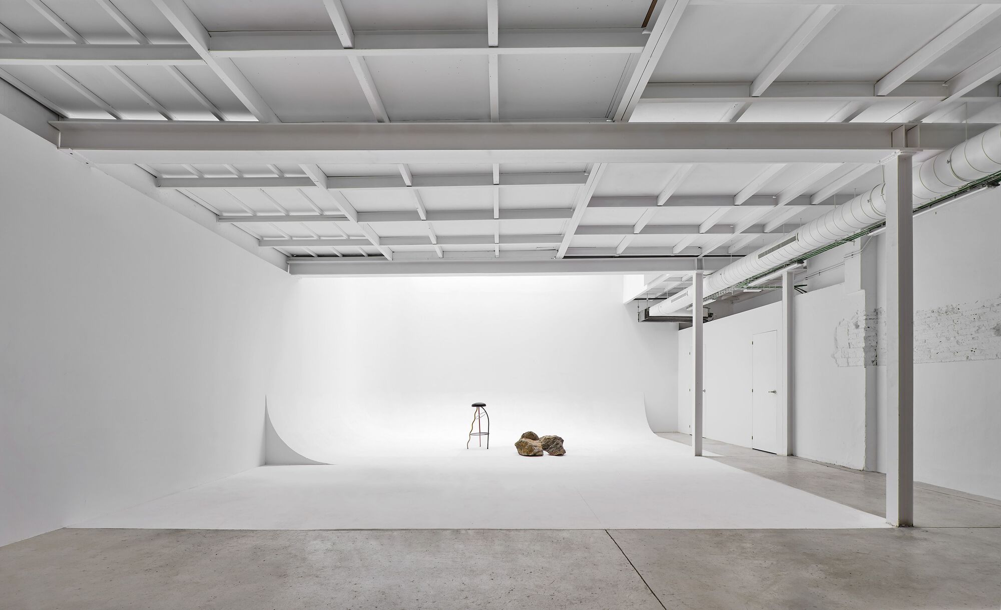 Gallery of Wannabe Photography Studio / Manu Pages Taller d ...