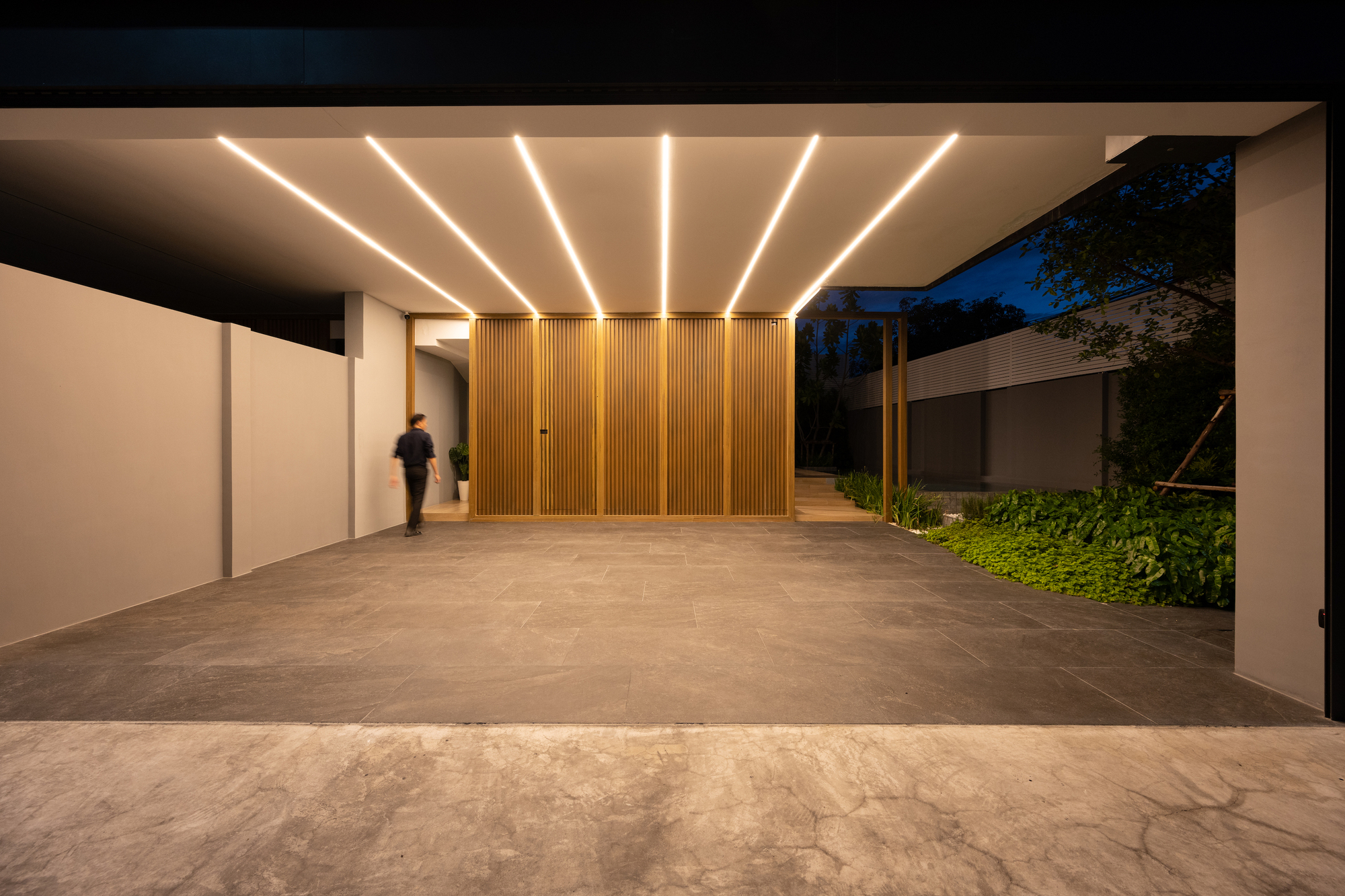 Gallery of Alive Residence / Sa Ta Na Architects - 9