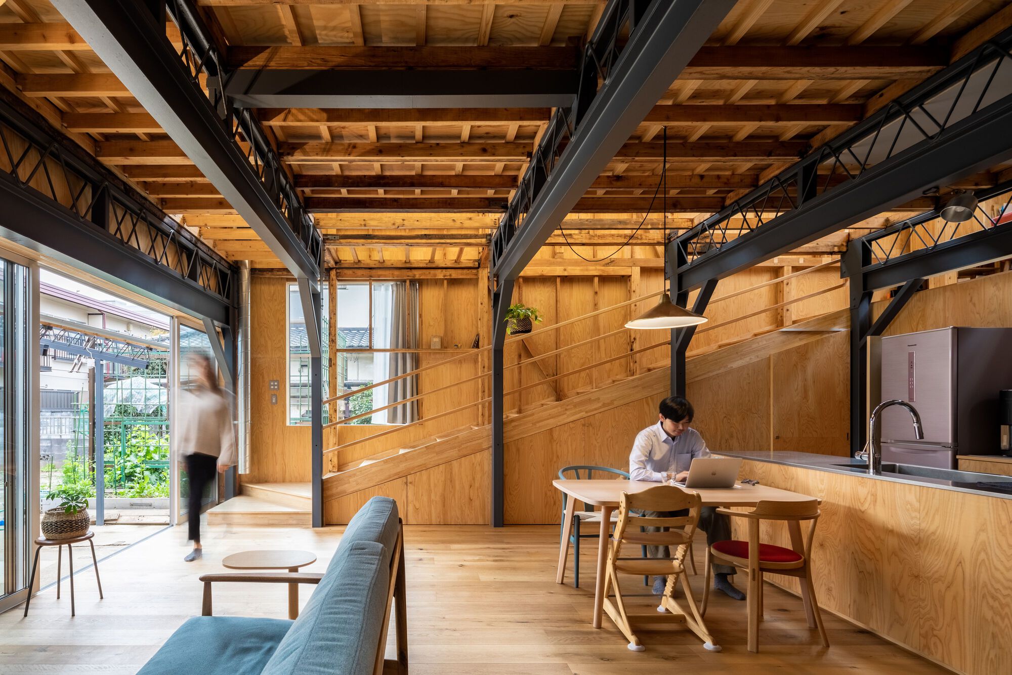 Gallery of Father and Son's House / Unemori Architects - 15