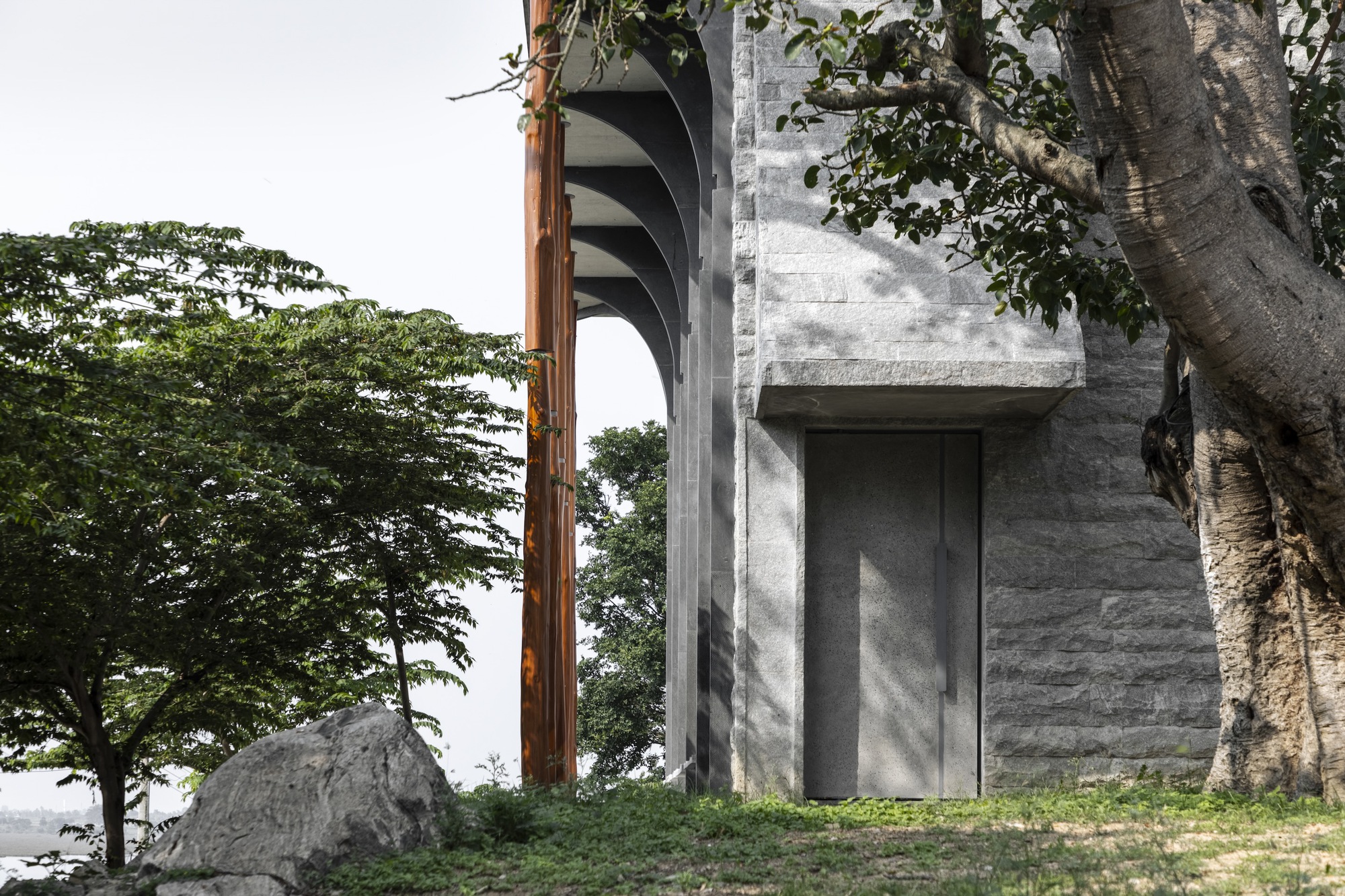 Gallery of One Tree Hill Community Hall / Samira Rathod Design Atelier - 12
