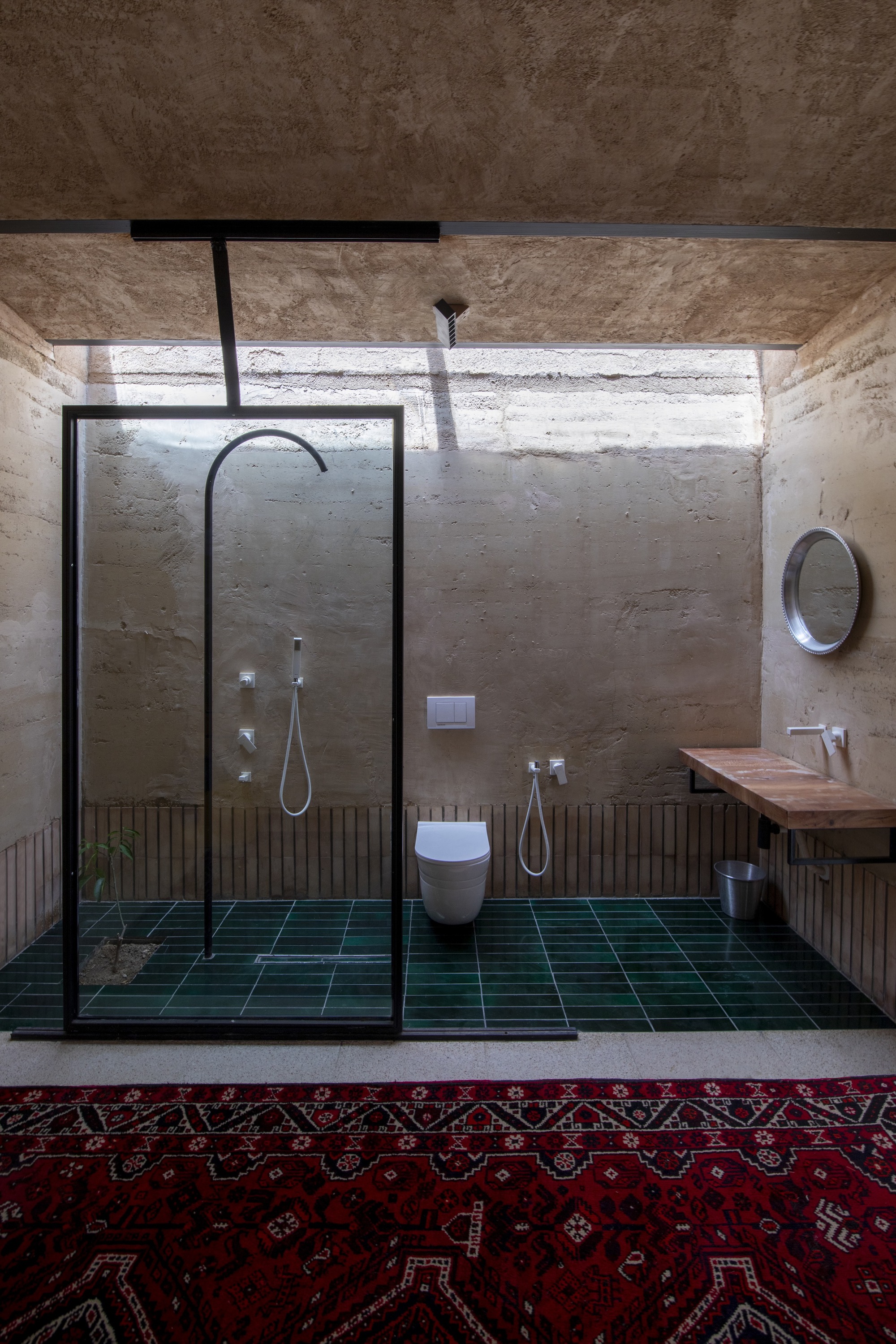 Gallery of Khaki House / EZ Studio - 15