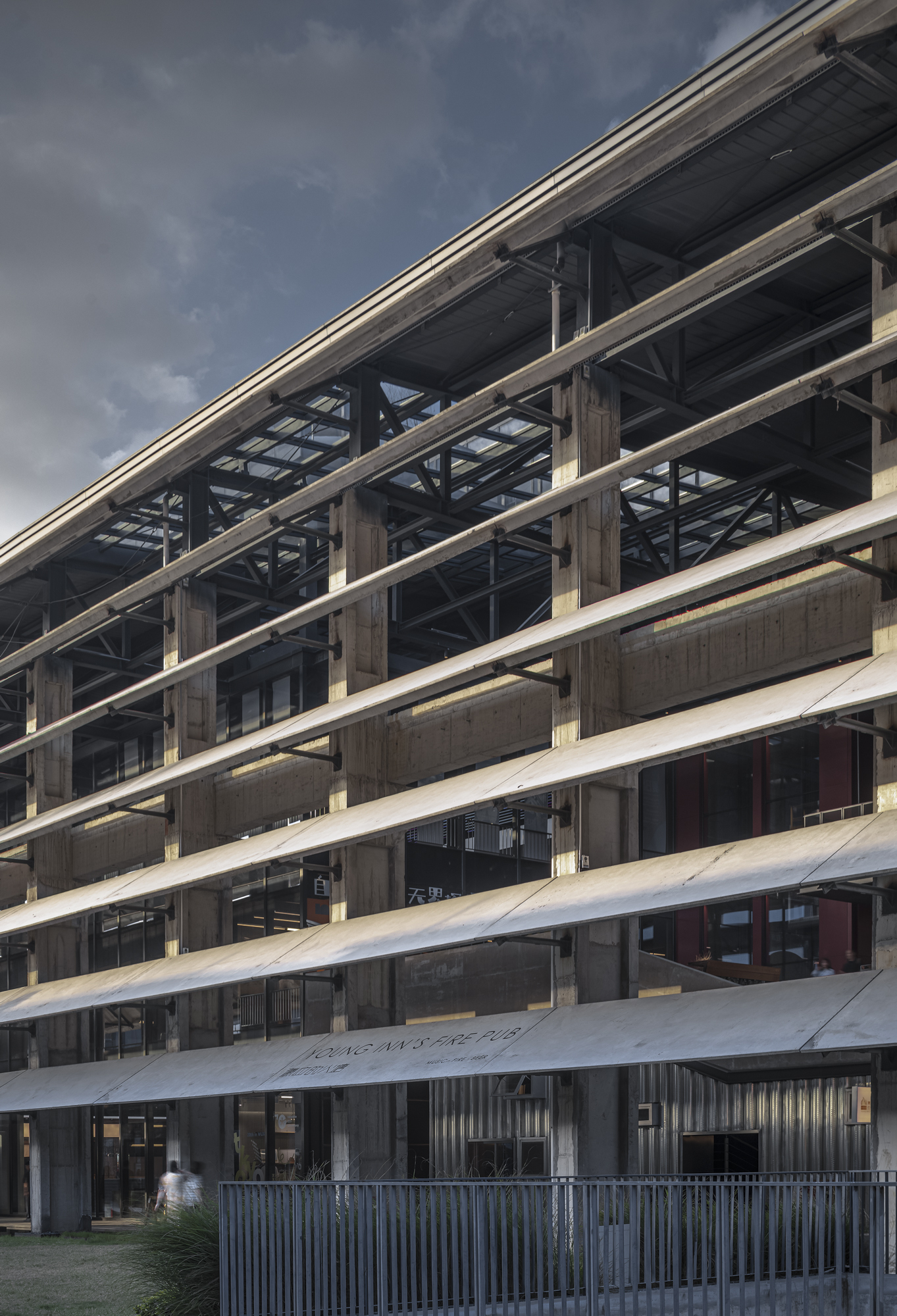 Gallery of Canal Hub 1958 / Shenzhen Huahui Design - 21