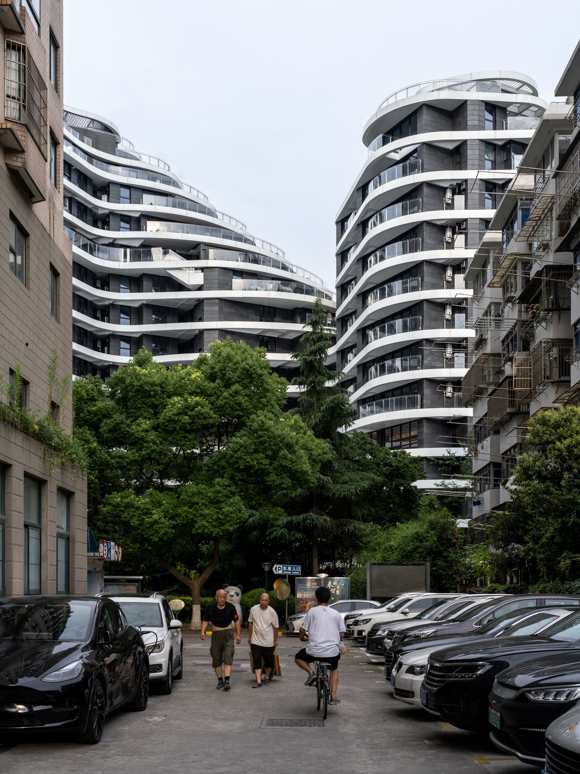 Gallery of K. Wah Riverside E18 Residence / EID Arch + Shanghai Tianhua Architectural Design ...