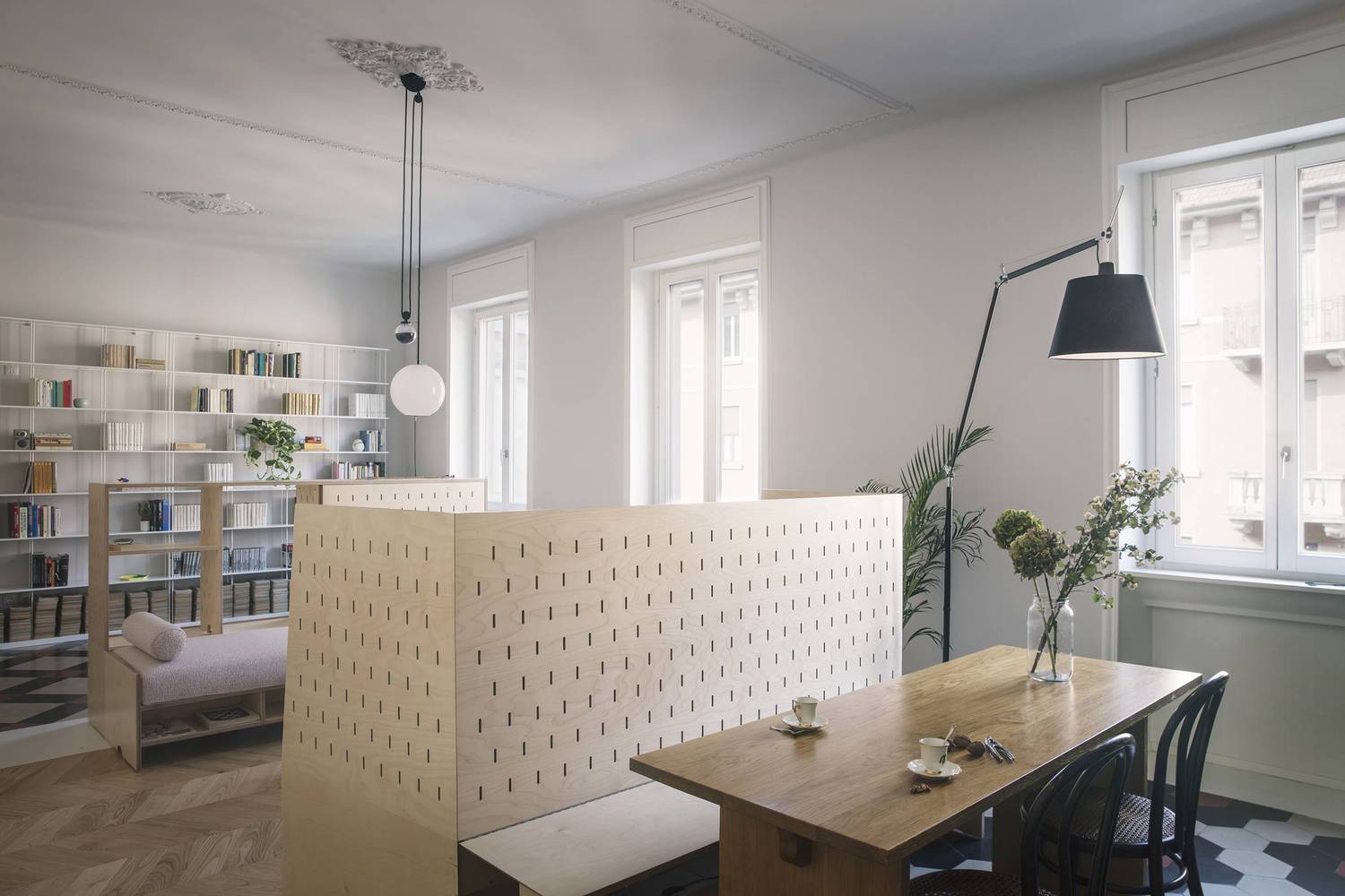 Gallery of Neutrals in Interior Design: 30 Homes with an Understated ...