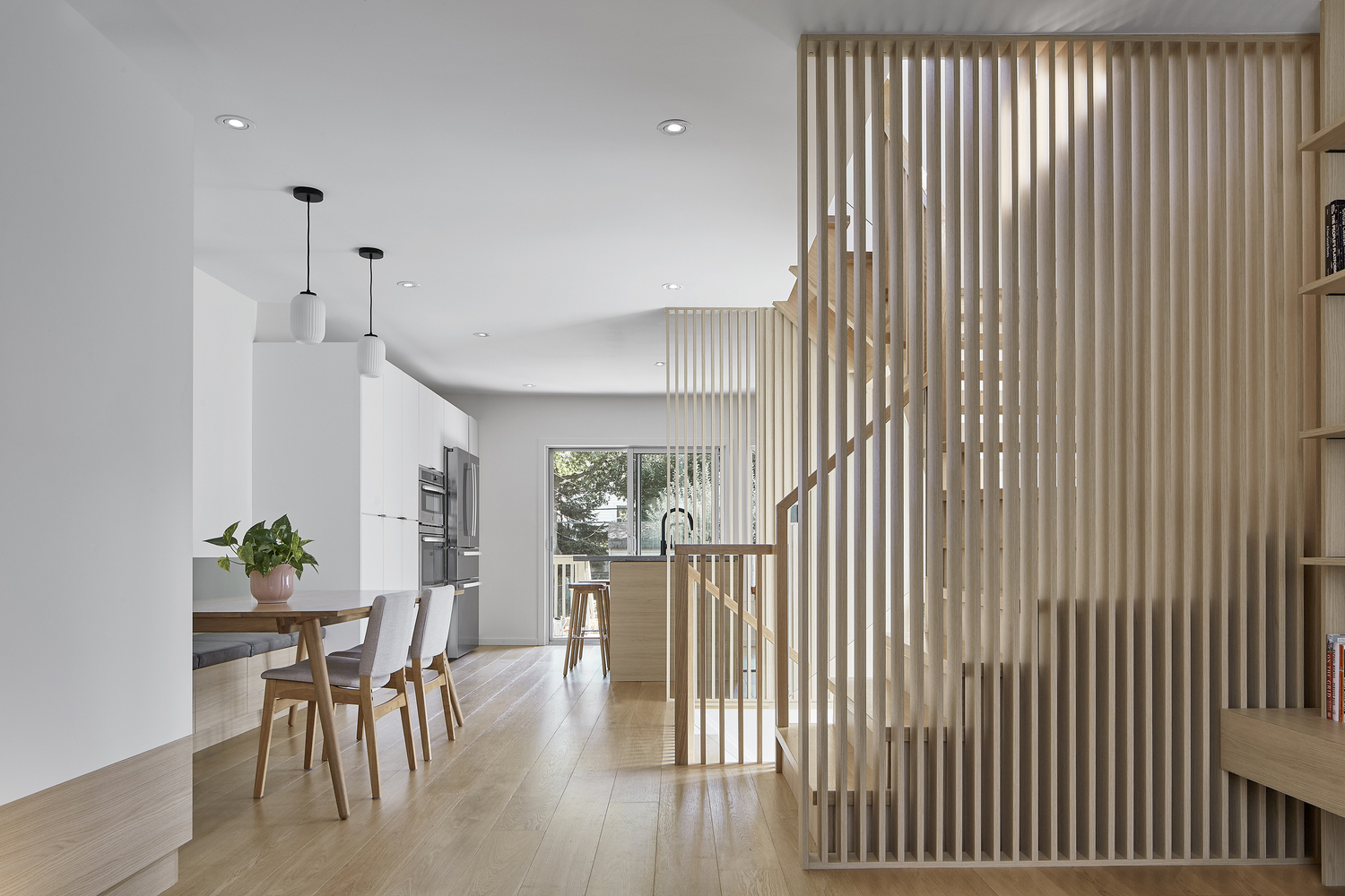 Gallery of Neutrals in Interior Design: 30 Homes with an Understated ...