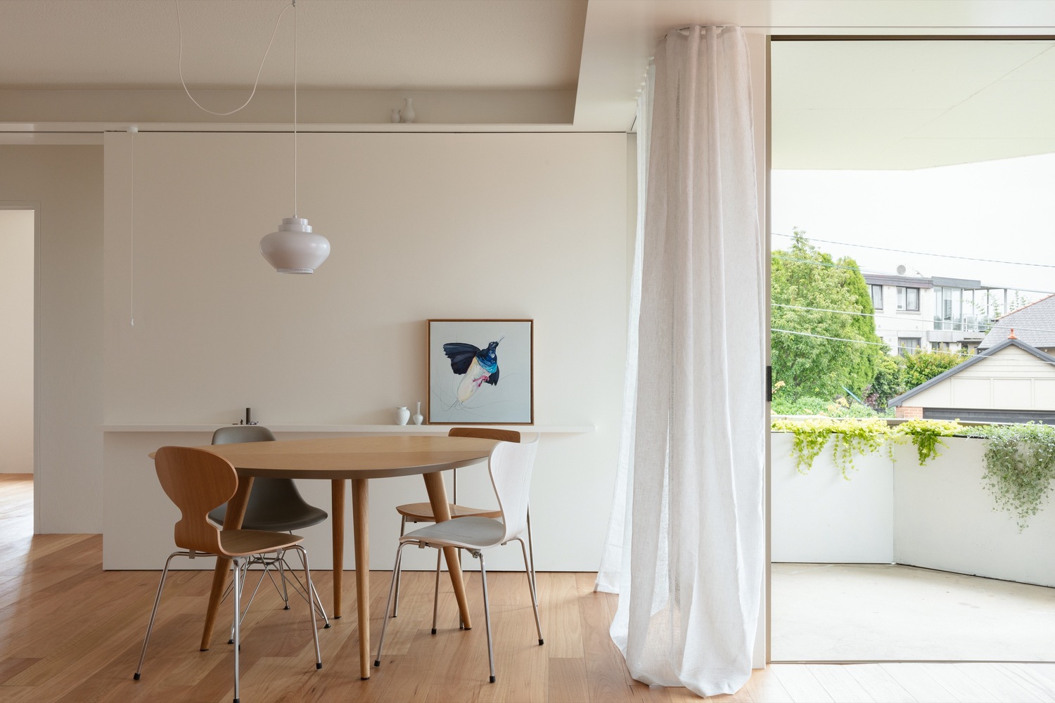 Gallery of Neutrals in Interior Design: 30 Homes with an Understated ...
