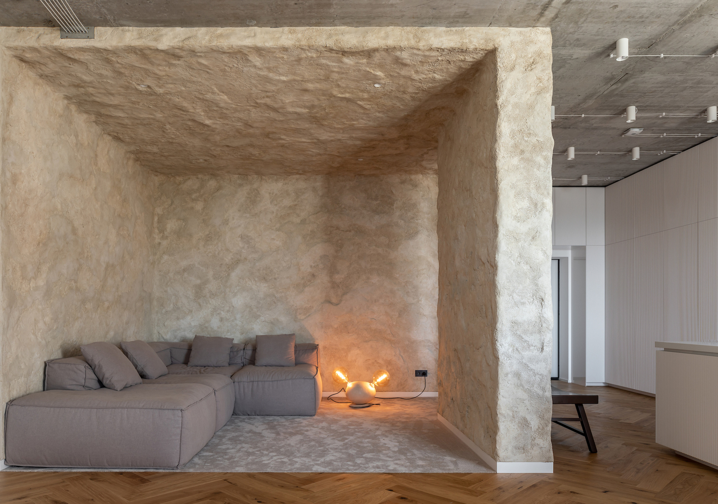 Gallery of Neutrals in Interior Design: 30 Homes with an Understated ...