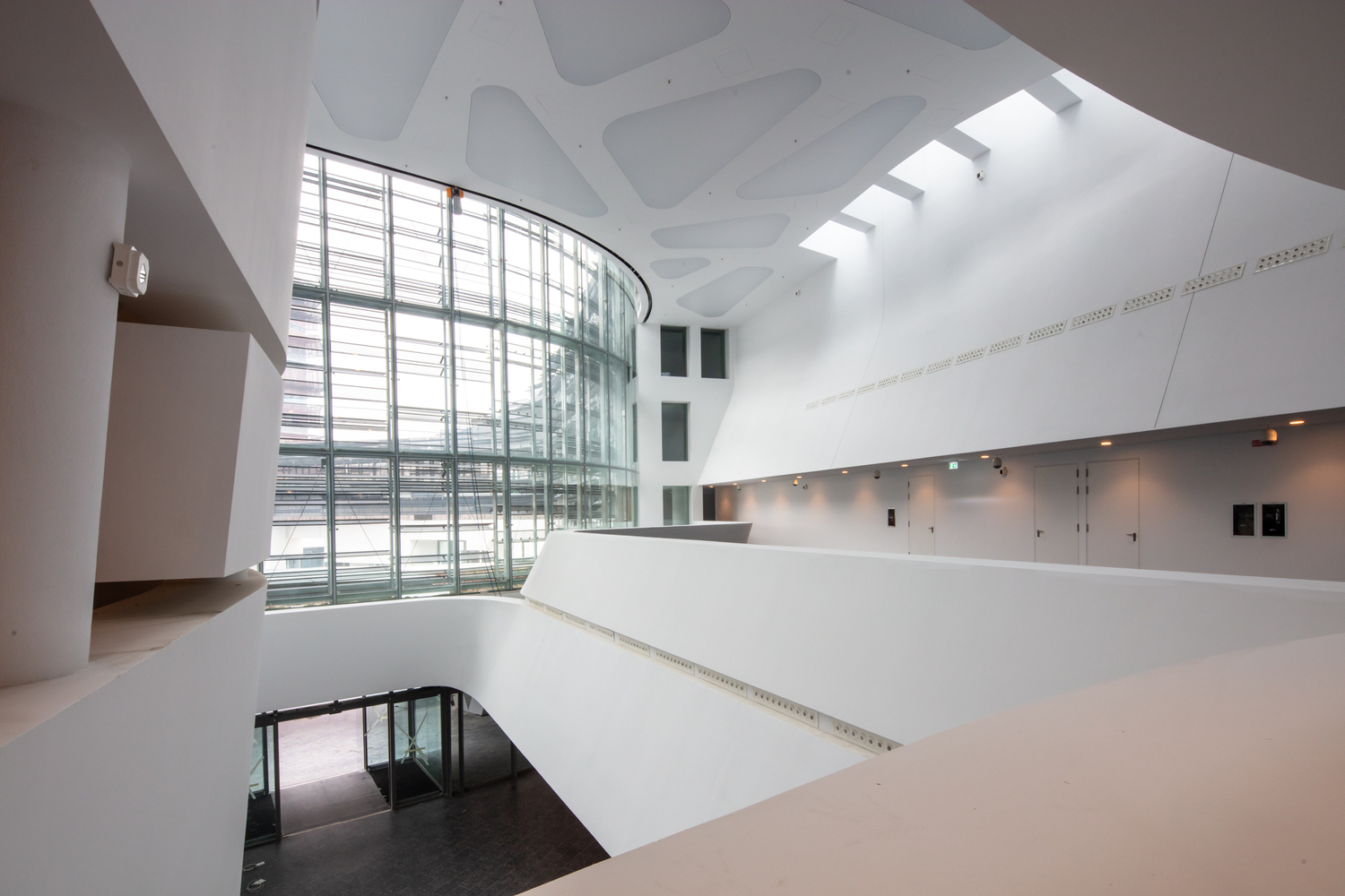 画廊 埃尼集团米兰总部 / Morphosis Architects - 28