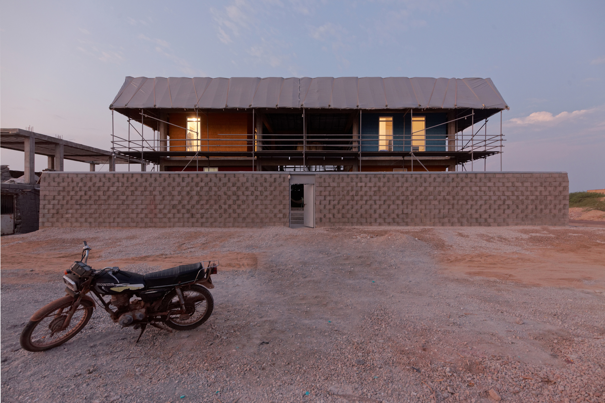 Gallery of Type-less Building Center For Handy Skills / ZAV Architects - 23