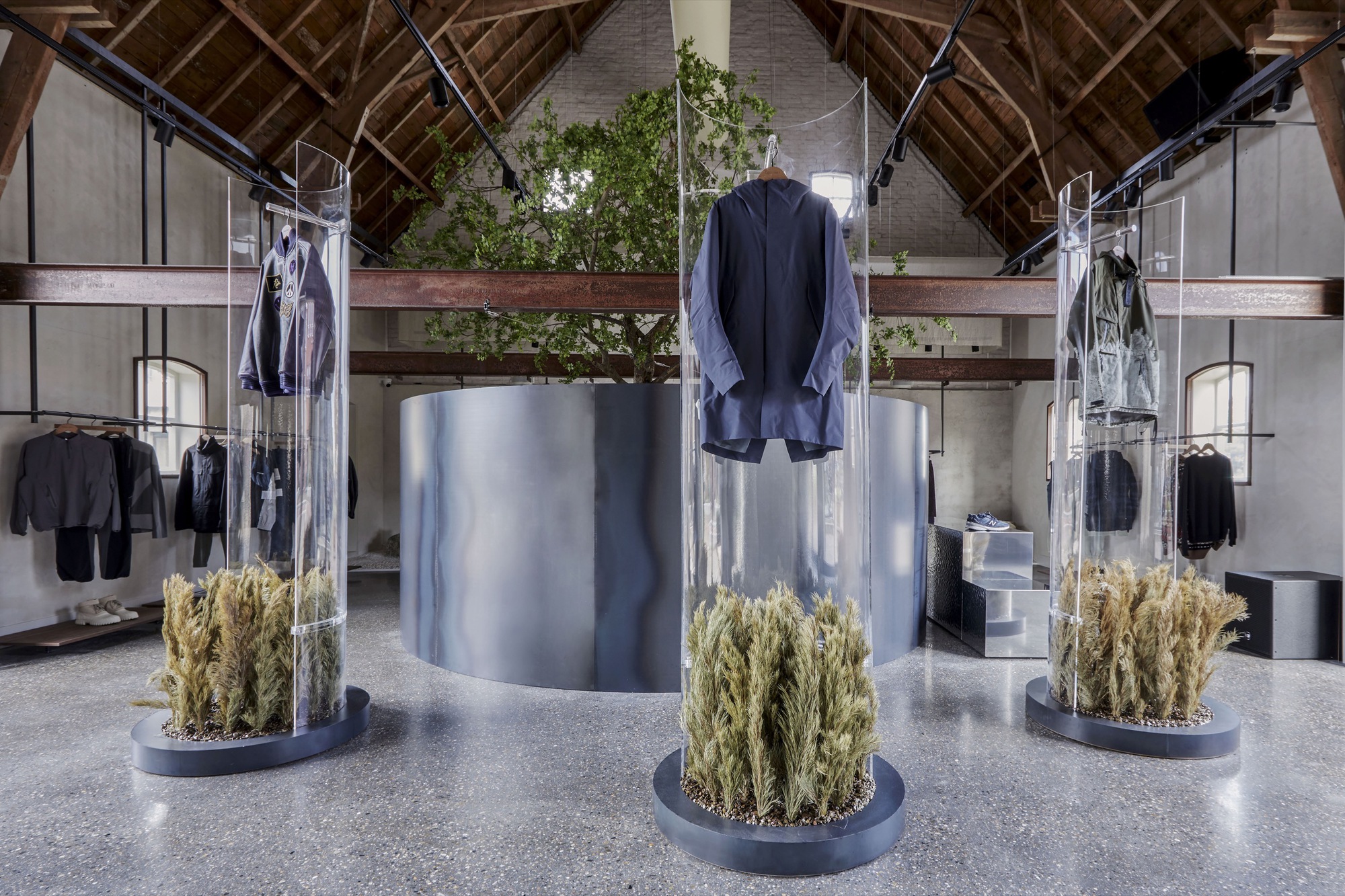 Gallery of Calico Club Store / Barde + vanVoltt - 3