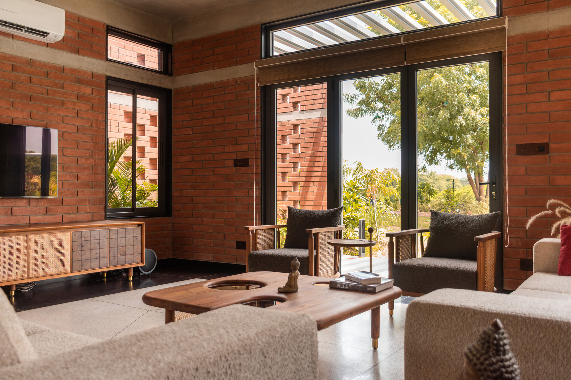 Gallery of Jalmanjar Farmhouse / Put Your Hands Together ...