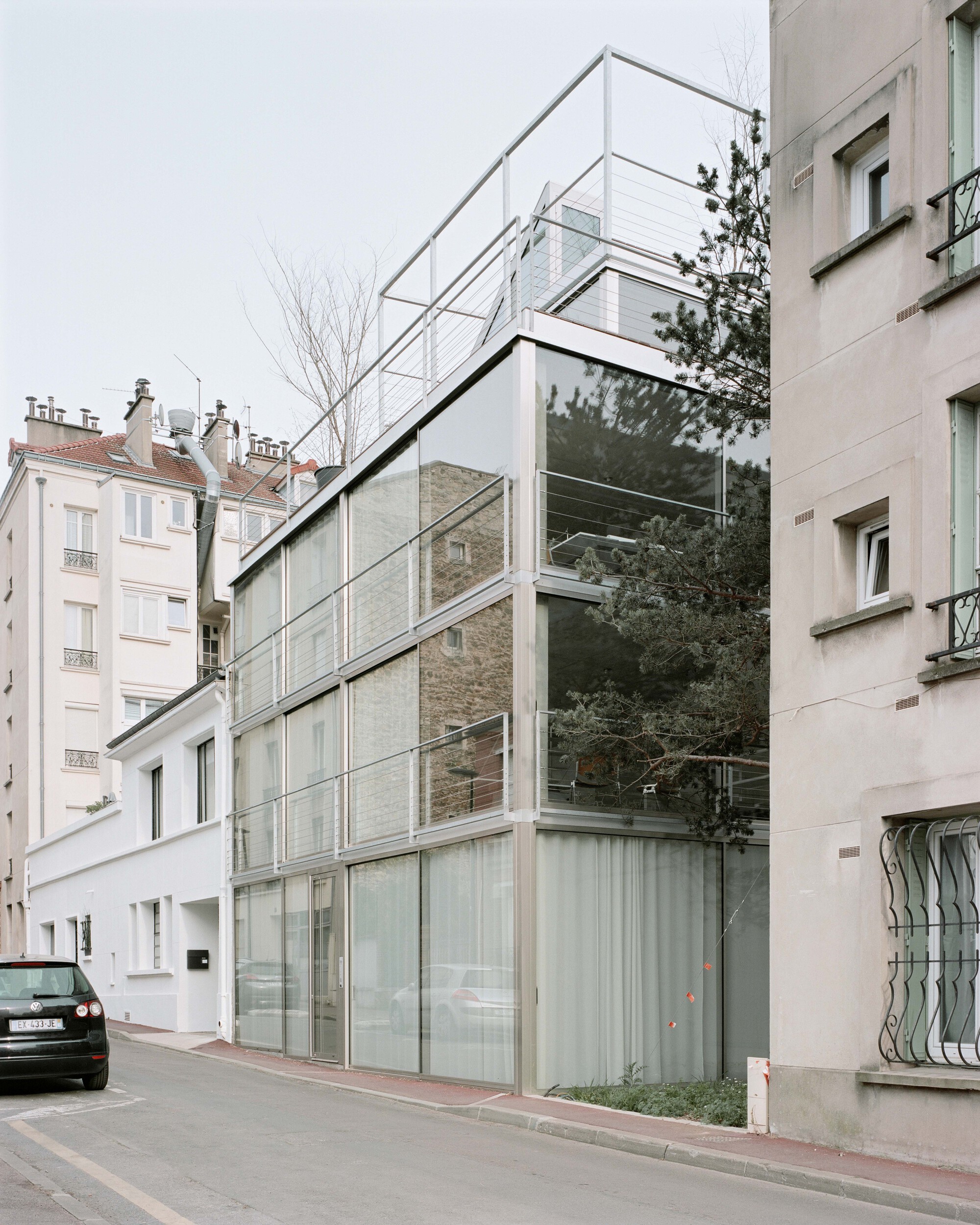 Gallery of LALR Building / PHD Architectes - 6