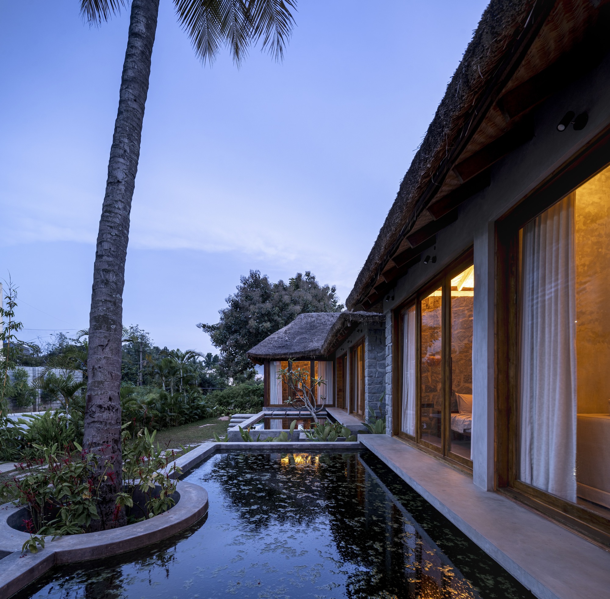 Gallery of Sumatra Bali Villa / The Auburn Studio - 15