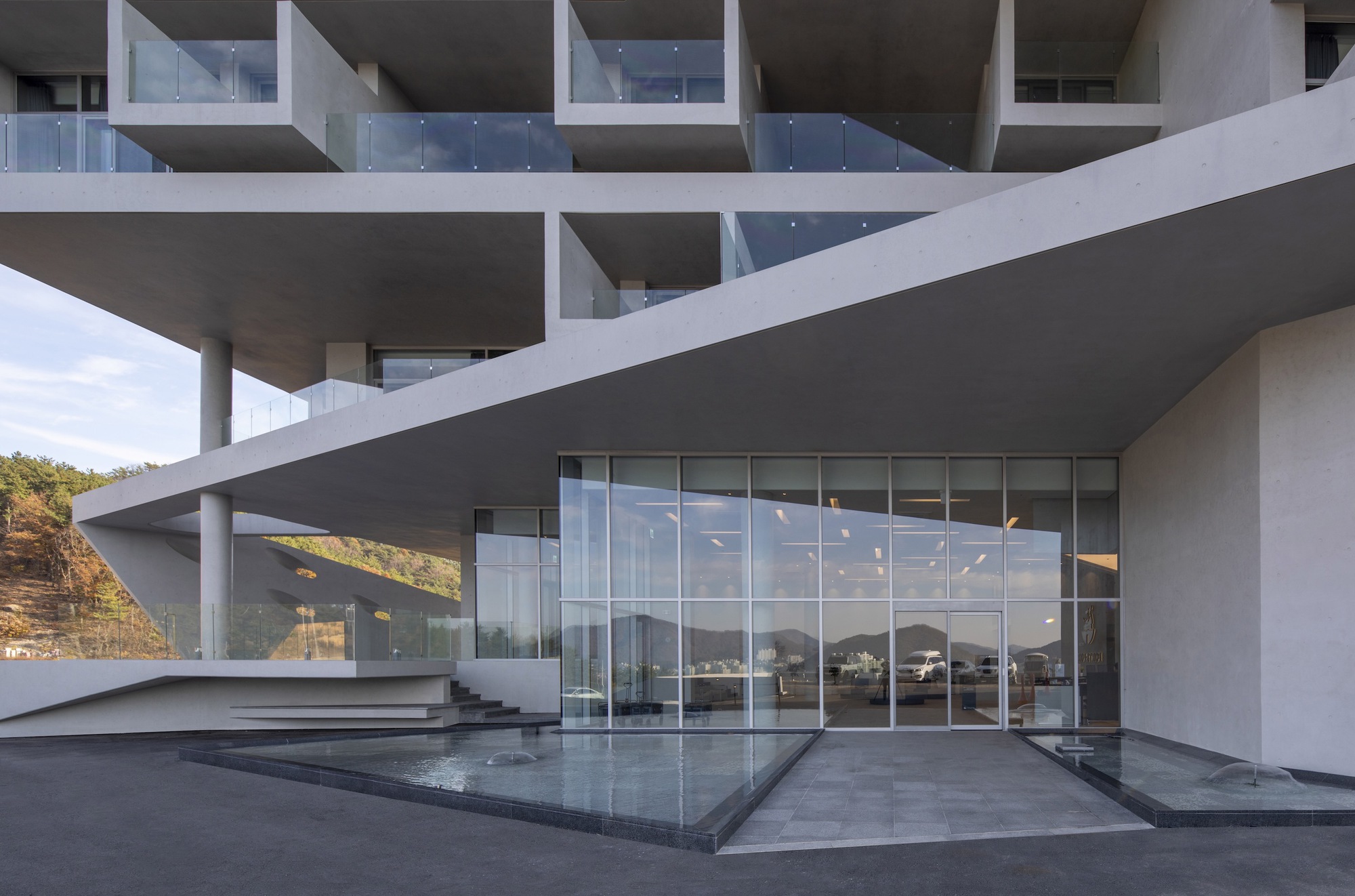 Gallery of Fort Port / Heesoo Kwak and IDMM Architects - 11