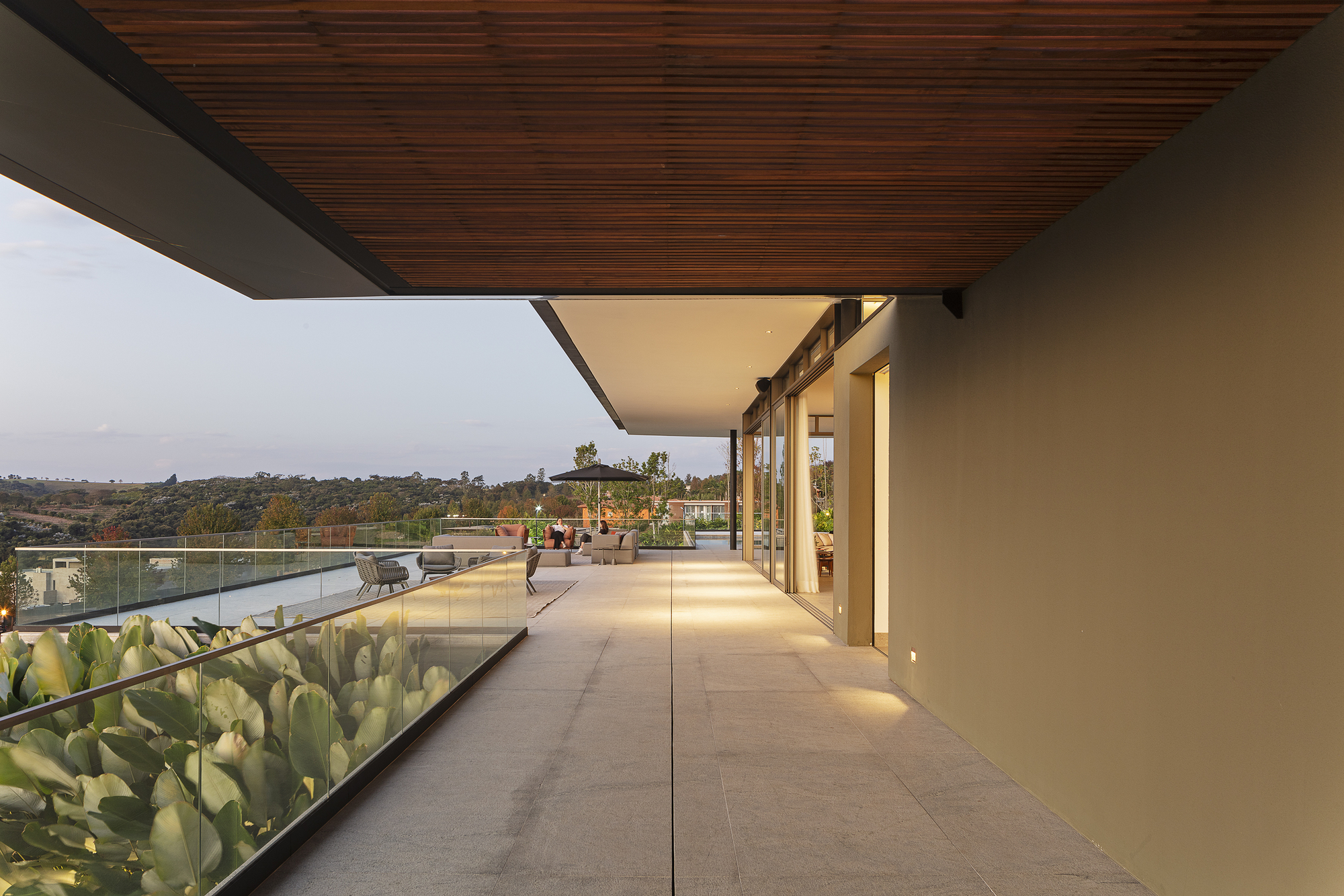 Gallery of MDG Baroneza House / Gálvez & Márton Arquitetura - 10